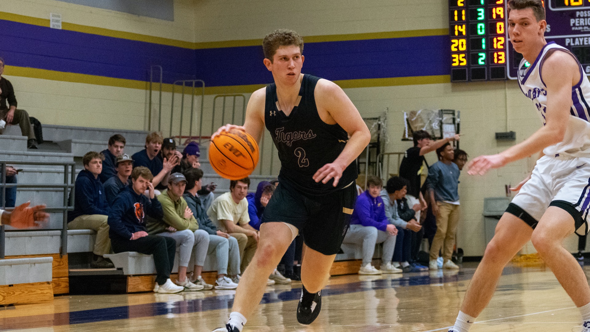 Men's Basketball Sends Rhodes Back to Memphis; Advances to SAA ...