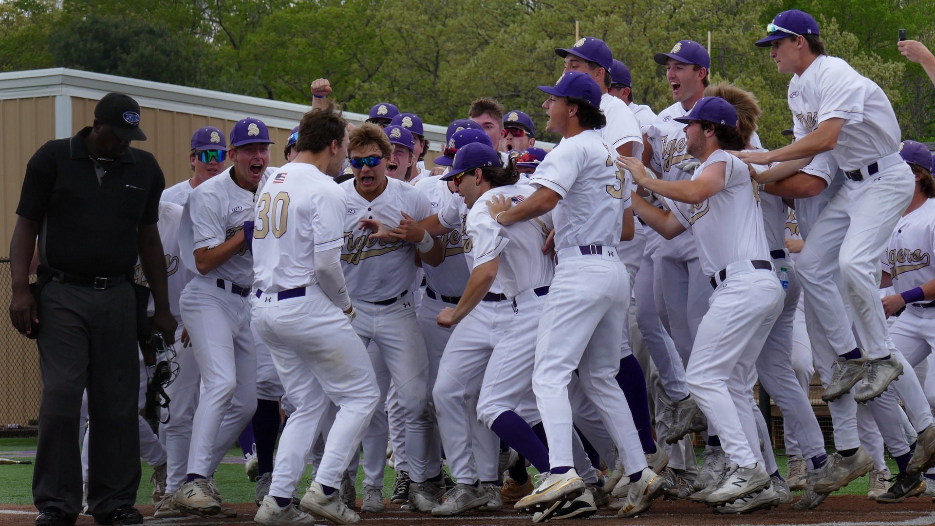 Yarbro's Walk-Off Propels Baseball to Doubleheader Split on Friday ...