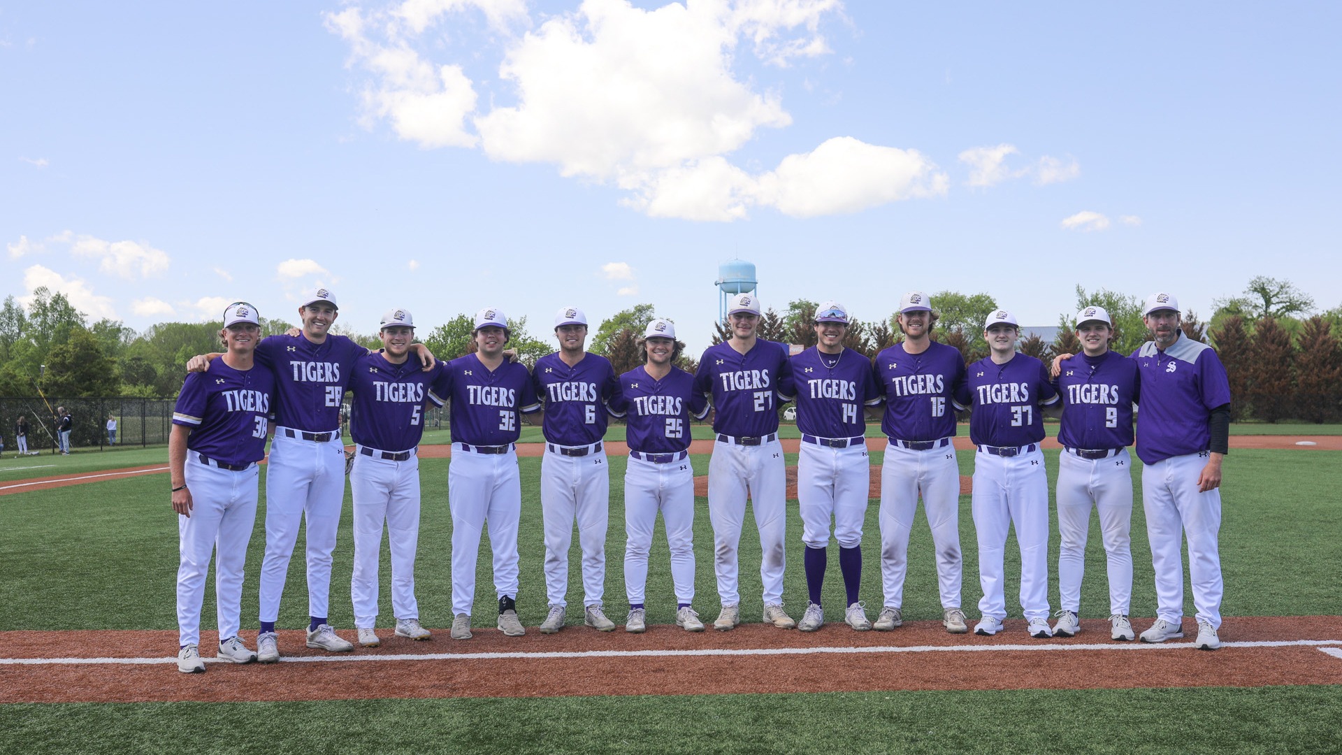 Baseball Celebrates Senior Day - The University of the South