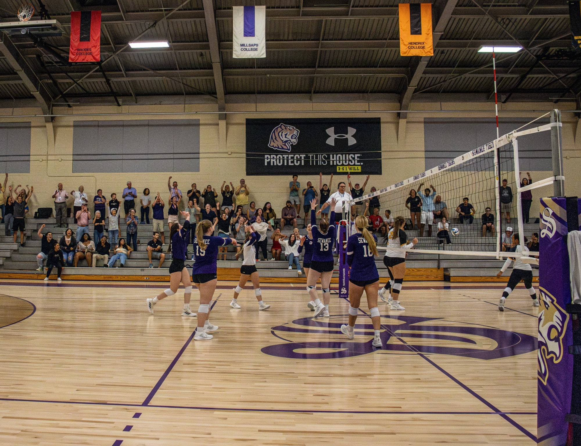 Tigers sweep Hendrix at home - The University of the South