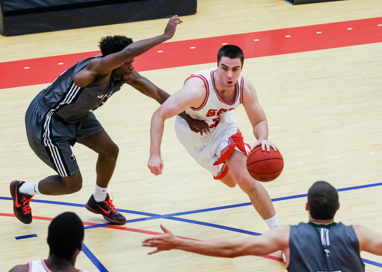 Hidde Vos - 2016-17 - Basketball - M - Simon Fraser University Athletics