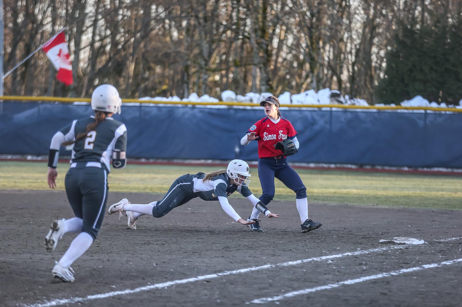 Victoria Saunders - 2018 - Softball - Simon Fraser University Athletics