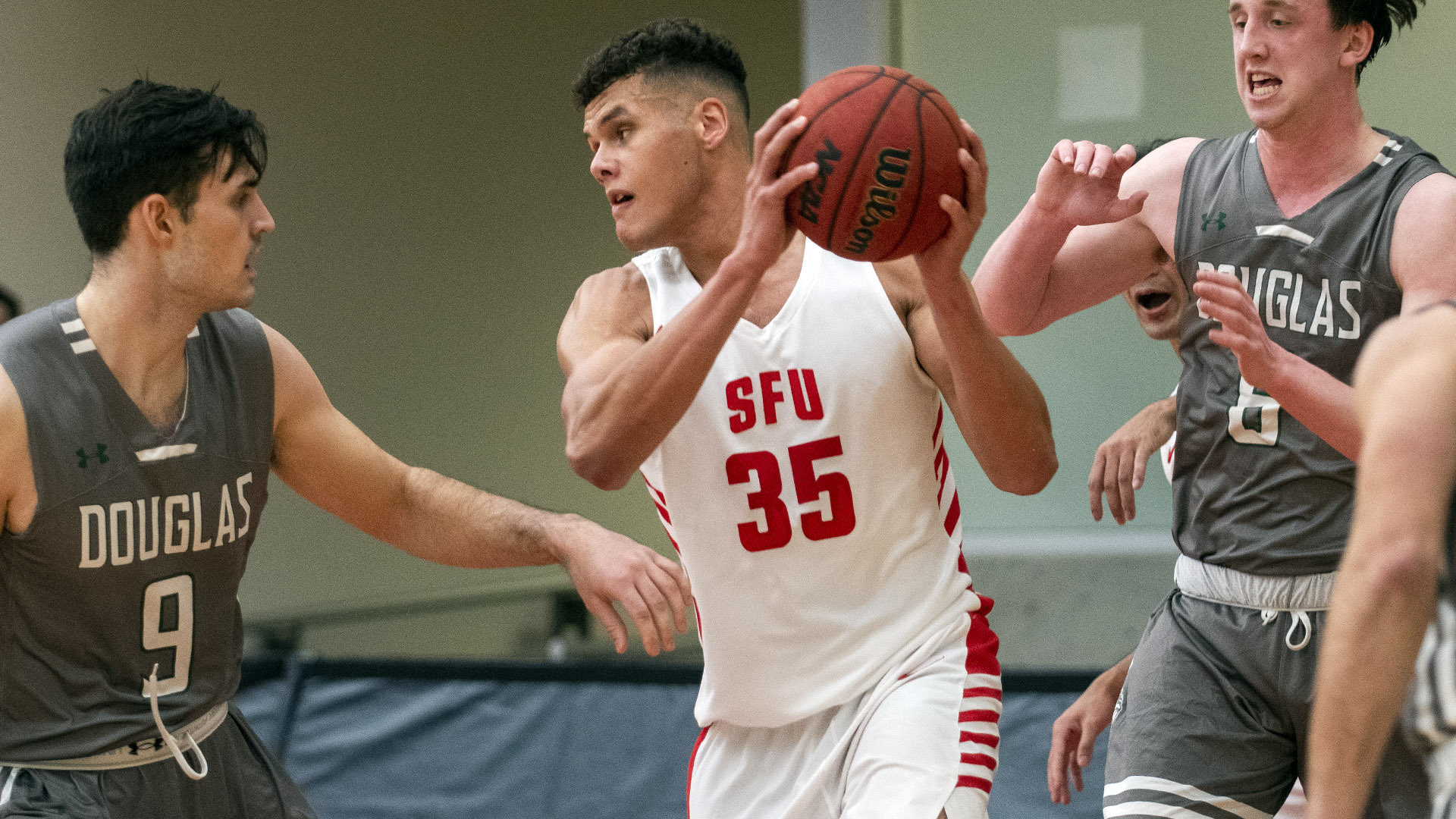 Julian Roche - 2021-22 - Basketball - M - Simon Fraser University Athletics