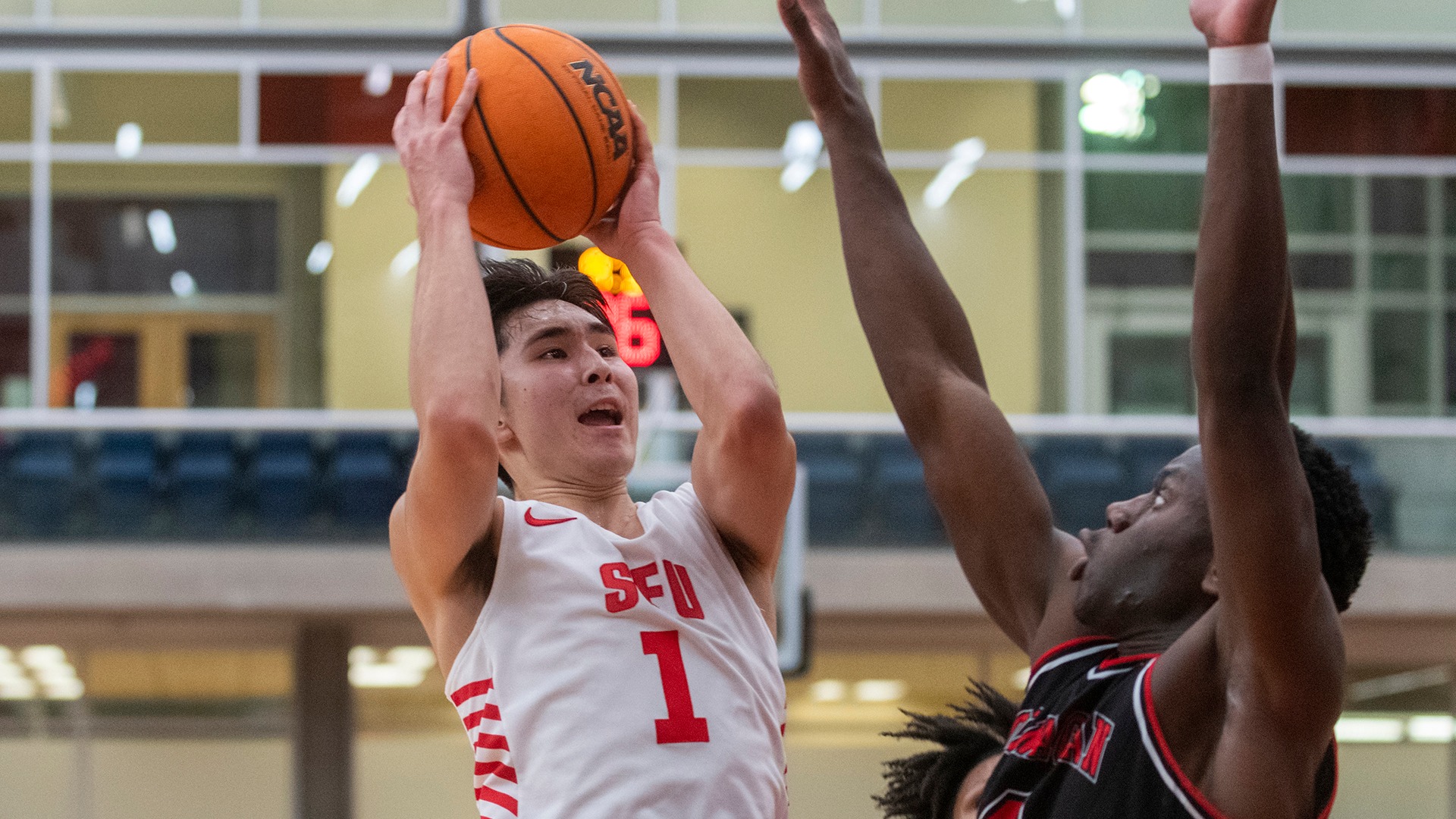 Freshmen Jimmy Zaborniak and Immanuel Oludele spark SFU to win in ...