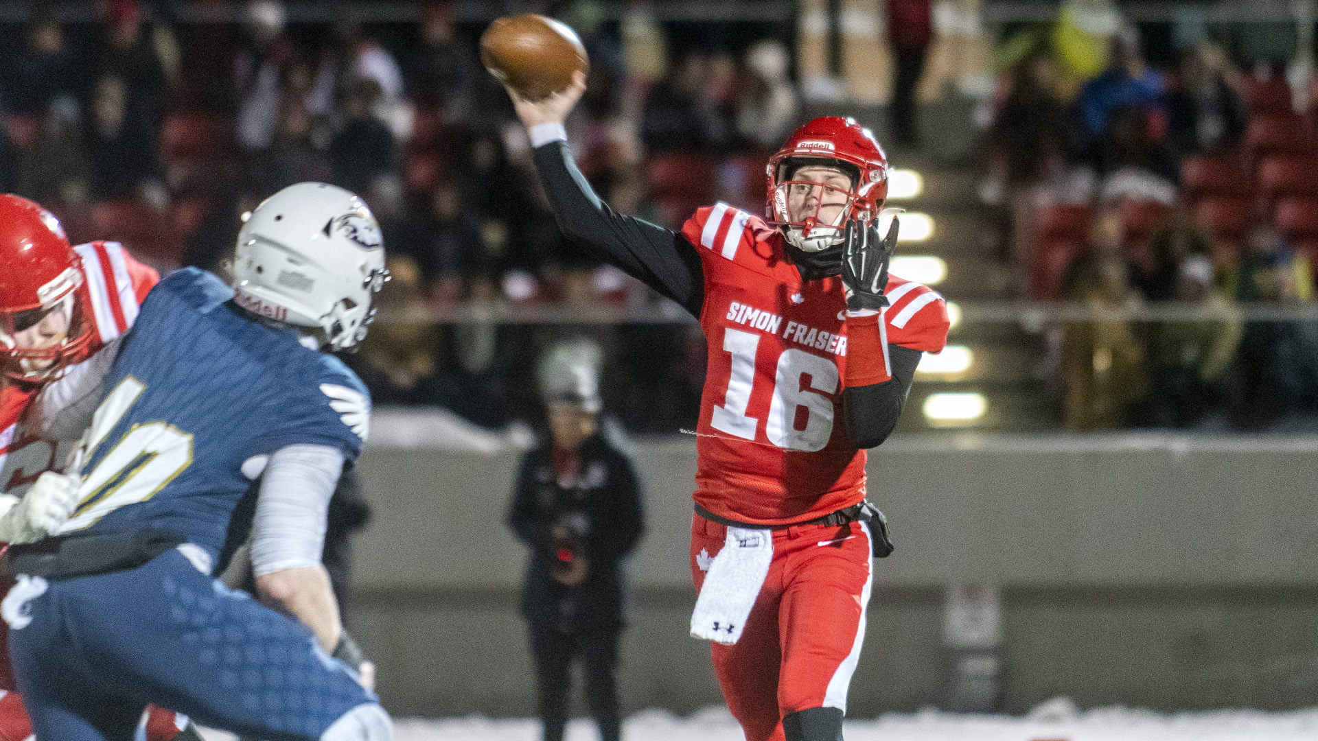 Shrum Bowl rebirth ends in Red Leaf 18-17 loss in front of 2,922 fans ...