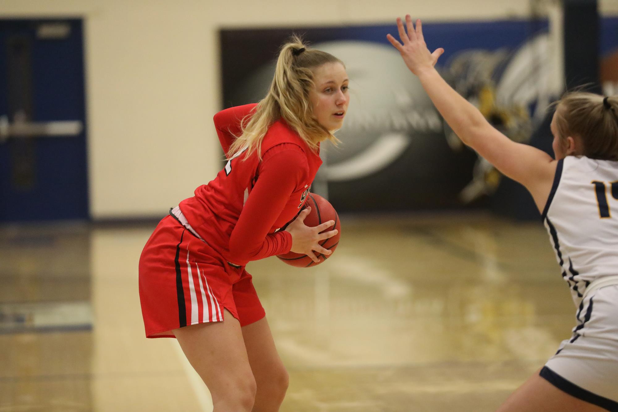 Emma Kramer - 2022-23 - Basketball - W - Simon Fraser University Athletics