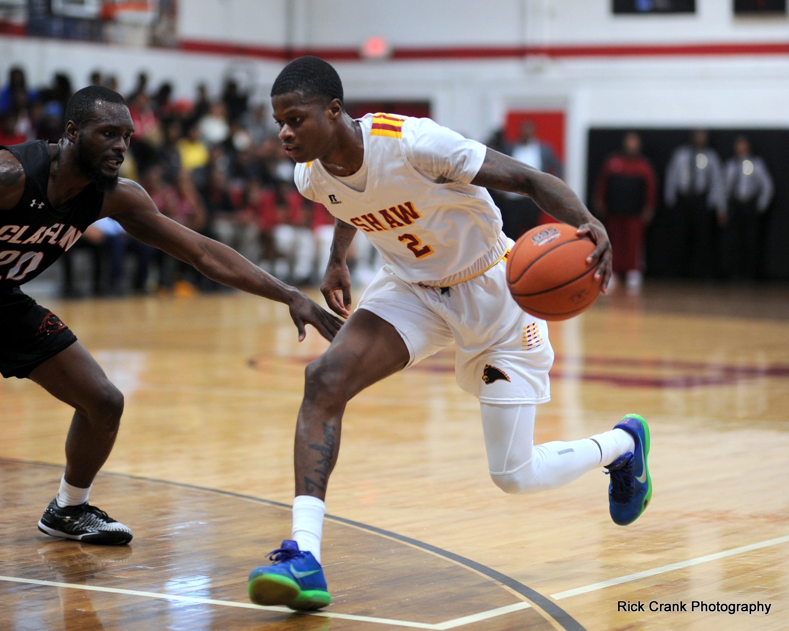 HINTON DROPS 49 POINTS TO LEAD SHAW TO OVERTIME WIN AT NATIONALLY ...