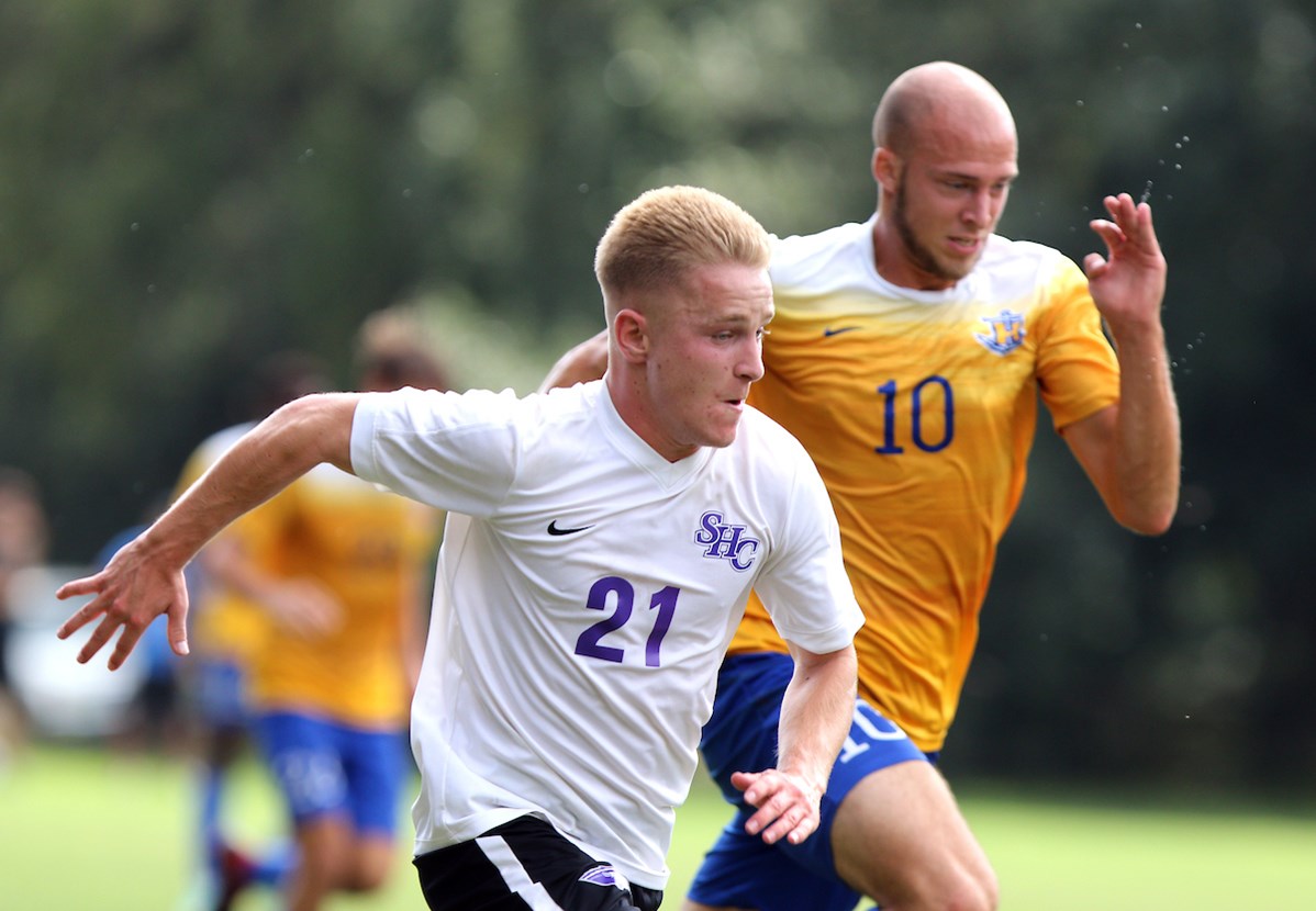 Badgers Triumph Over AUM - Spring Hill College Athletics