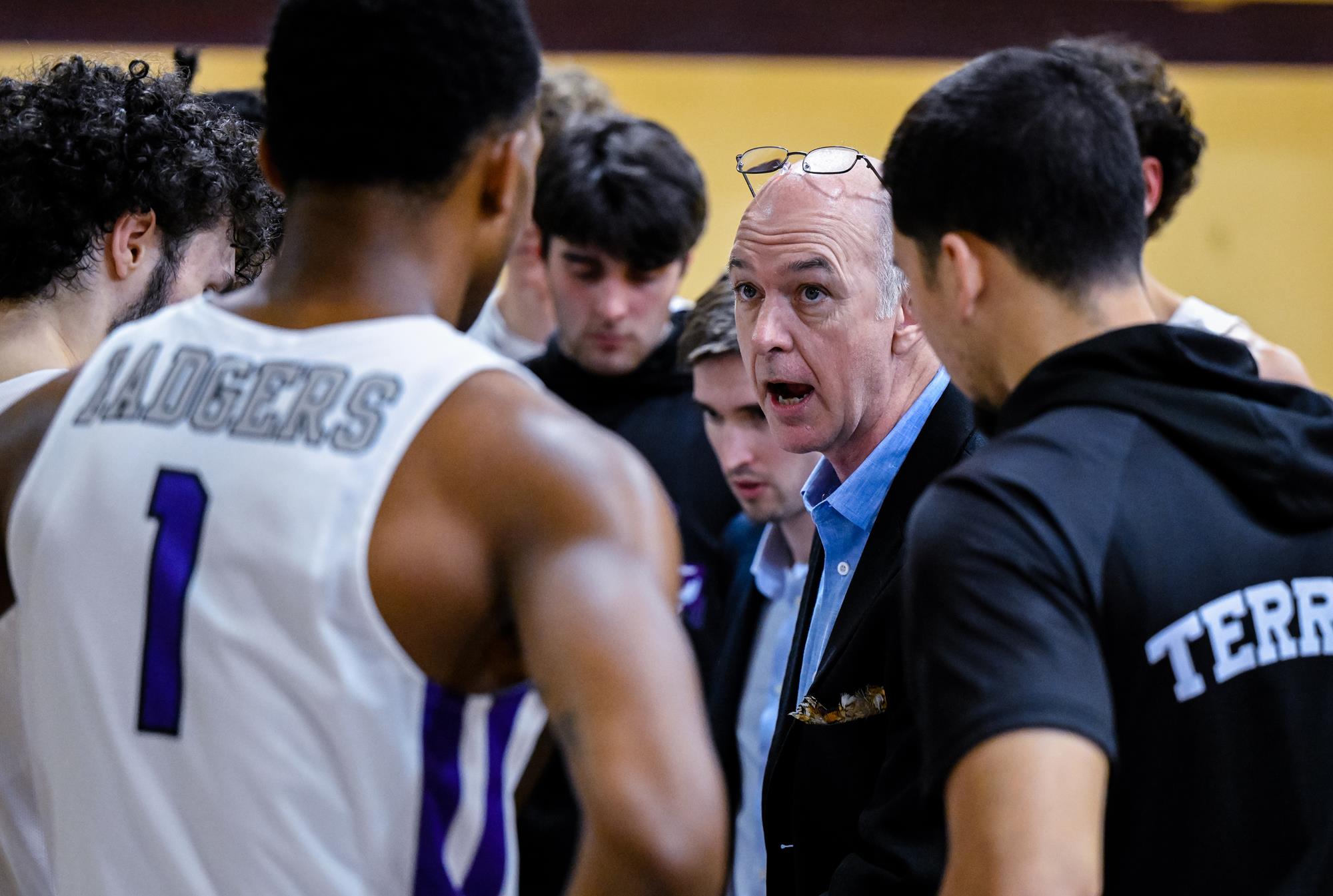 Men’s Basketball earns NABC Academic Award; four Badgers named to NABC ...