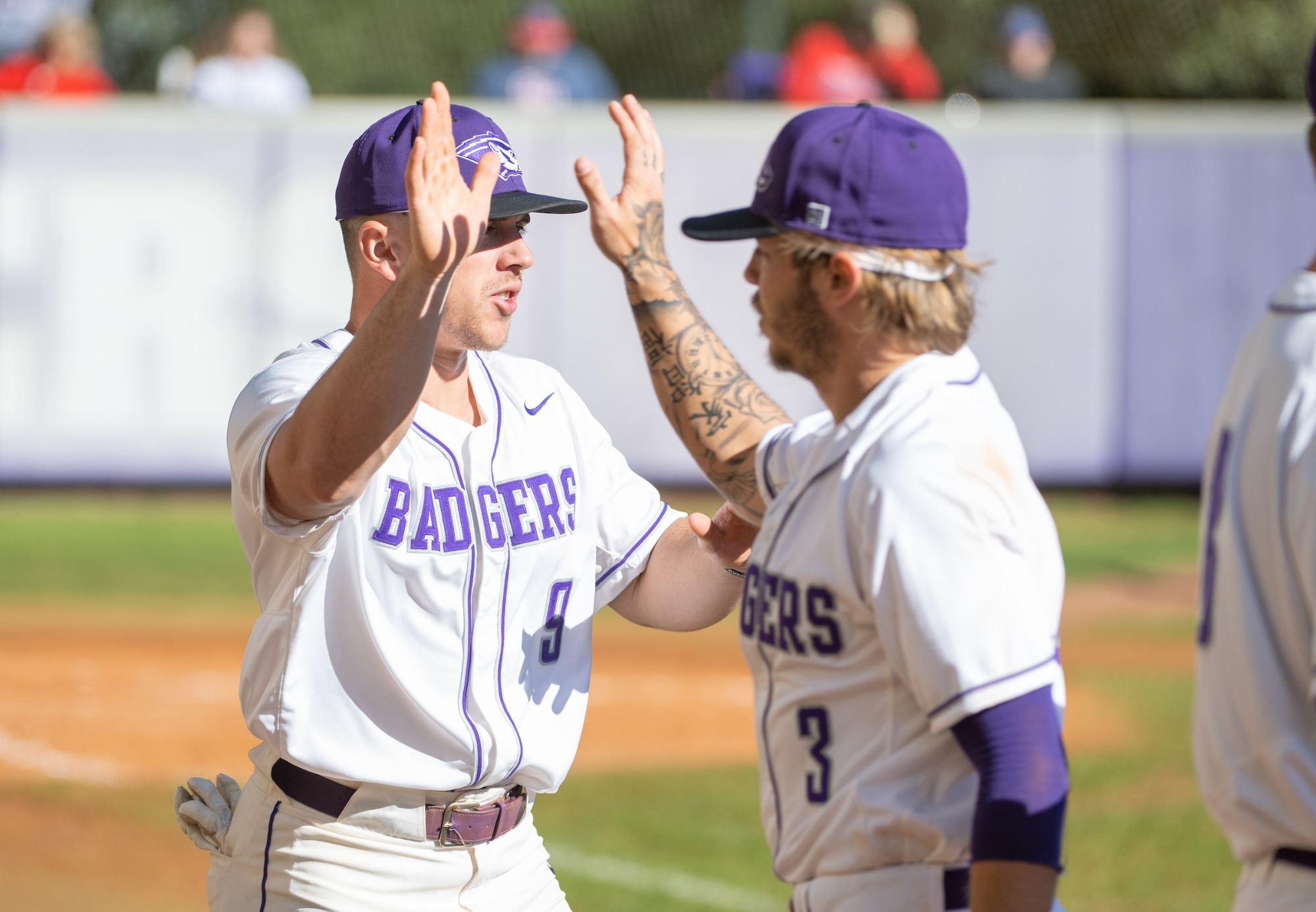 Spring Hill sweeps conference opening series with doubleheader win ...