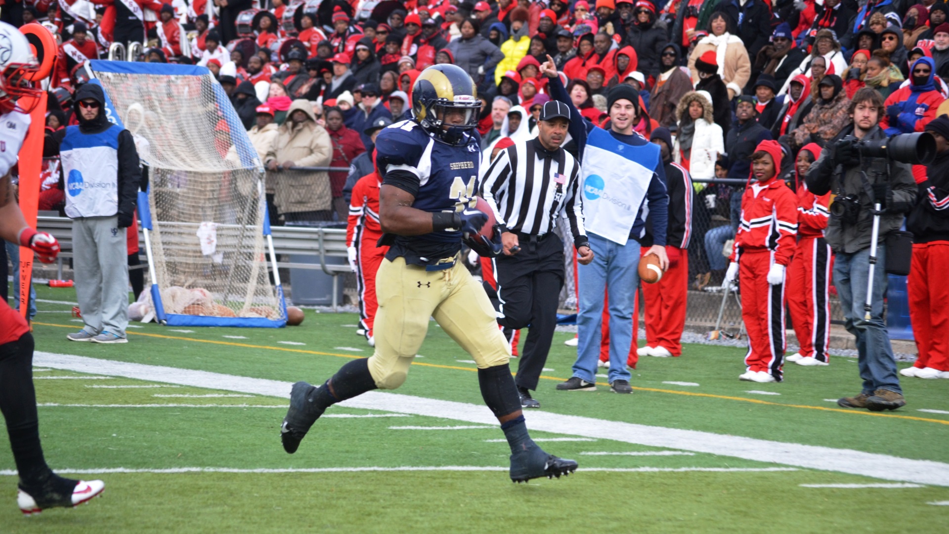 Shepherd Football Battles to 7-0 Win over Winston-Salem State ...