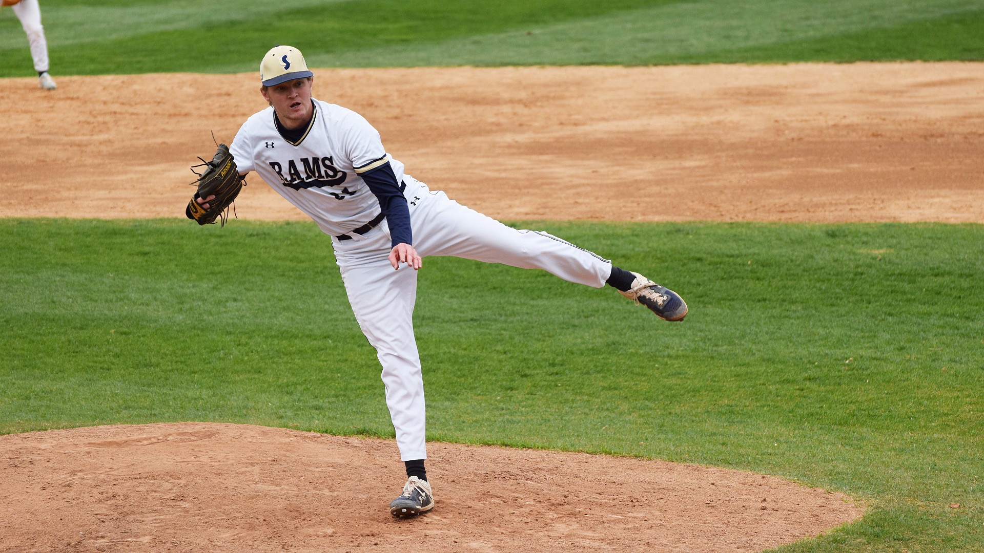 Nate Hodgkinson - Baseball - Shepherd University Athletics