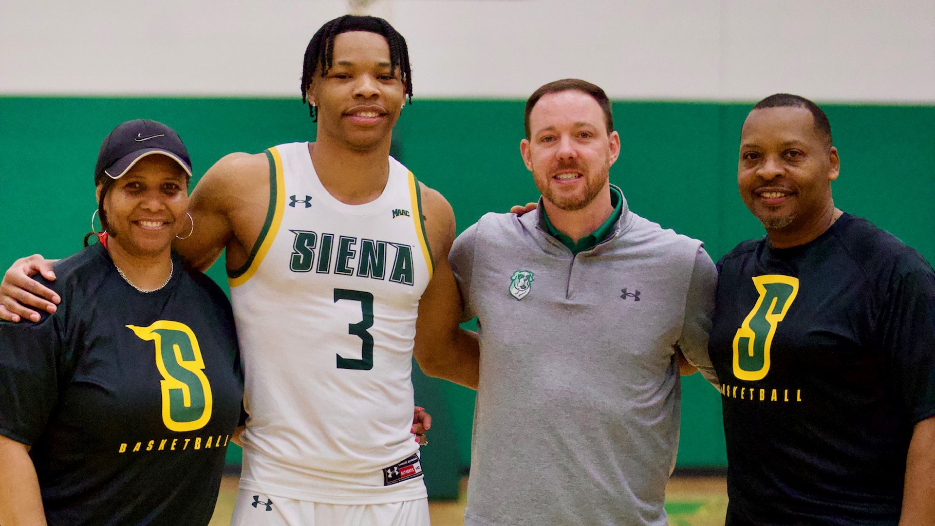 Saints Sign Isaiah Henderson - Siena College Athletics