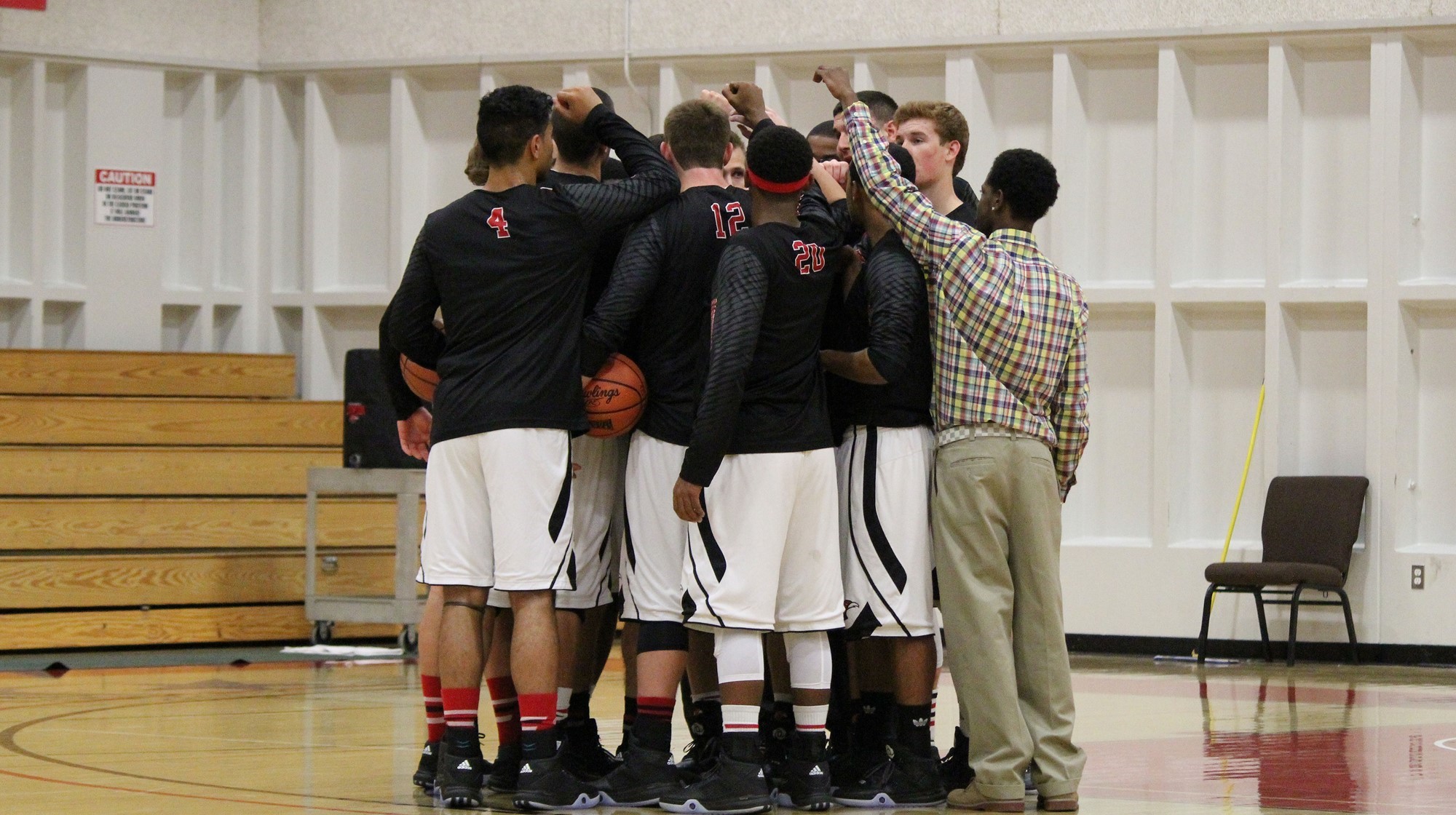 Dale Veamatahau - 2015-16 - Men's Basketball - Simpson University Athletics