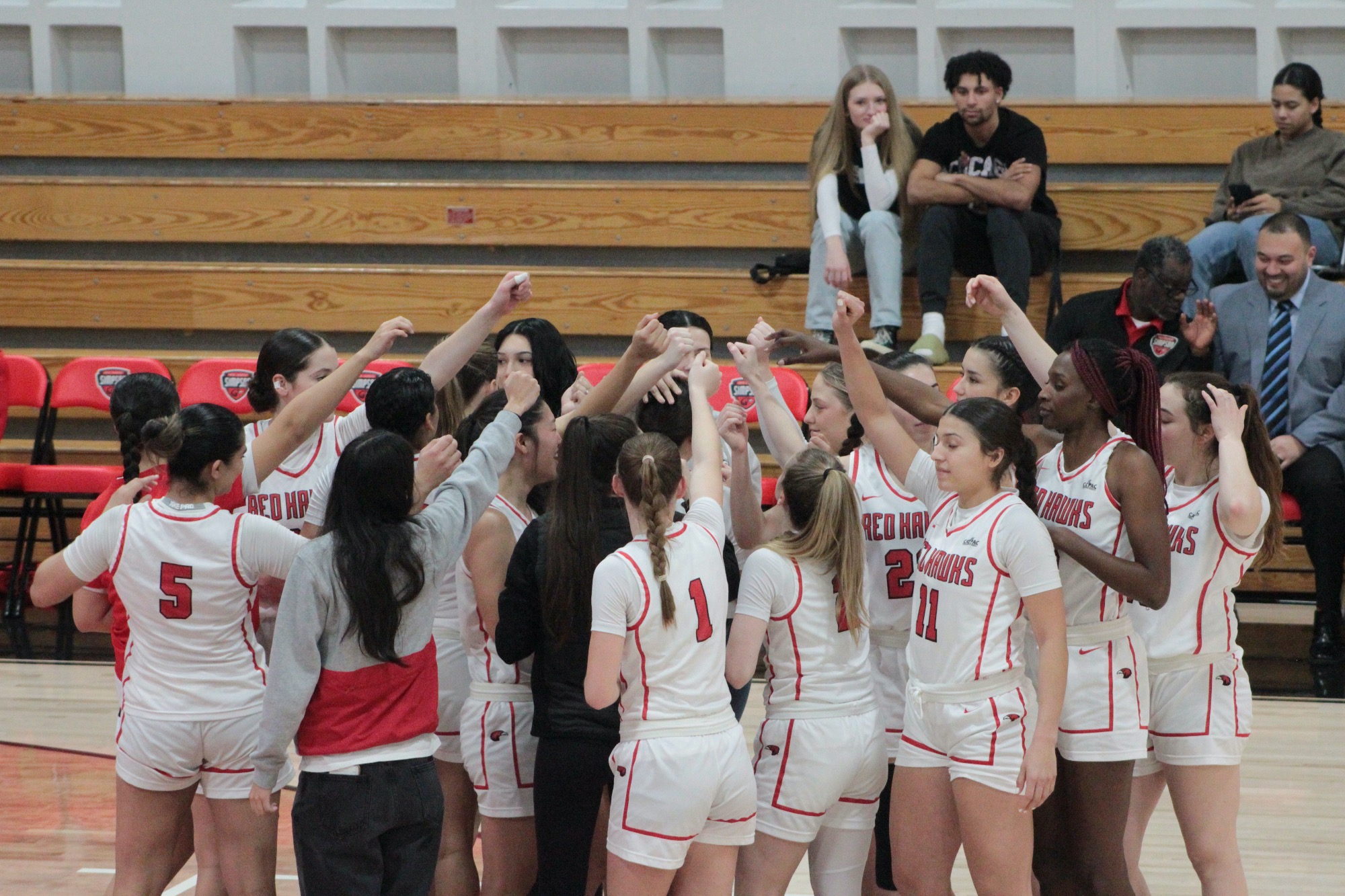 Golden Eagles Snaps Red Hawks Win Streak - Simpson University Athletics