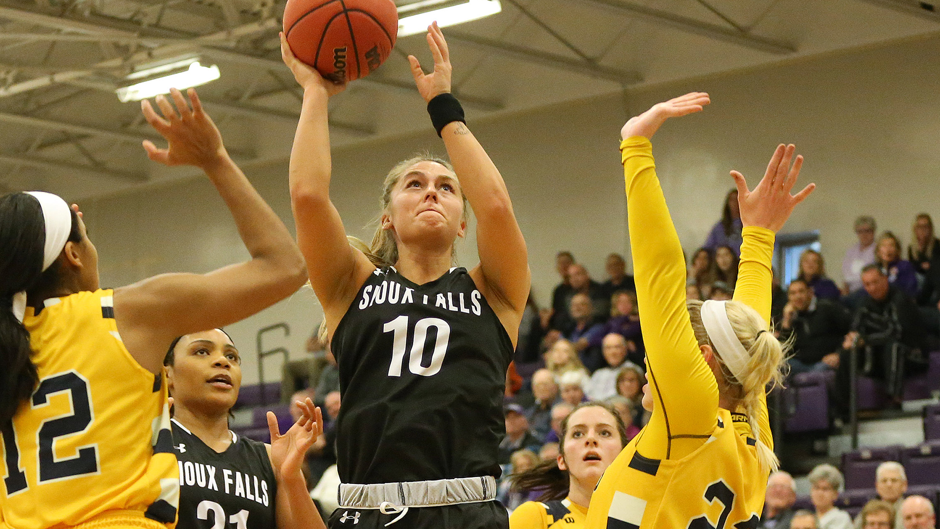 Jessie Geer - Women's Basketball - University of Sioux Falls Athletics