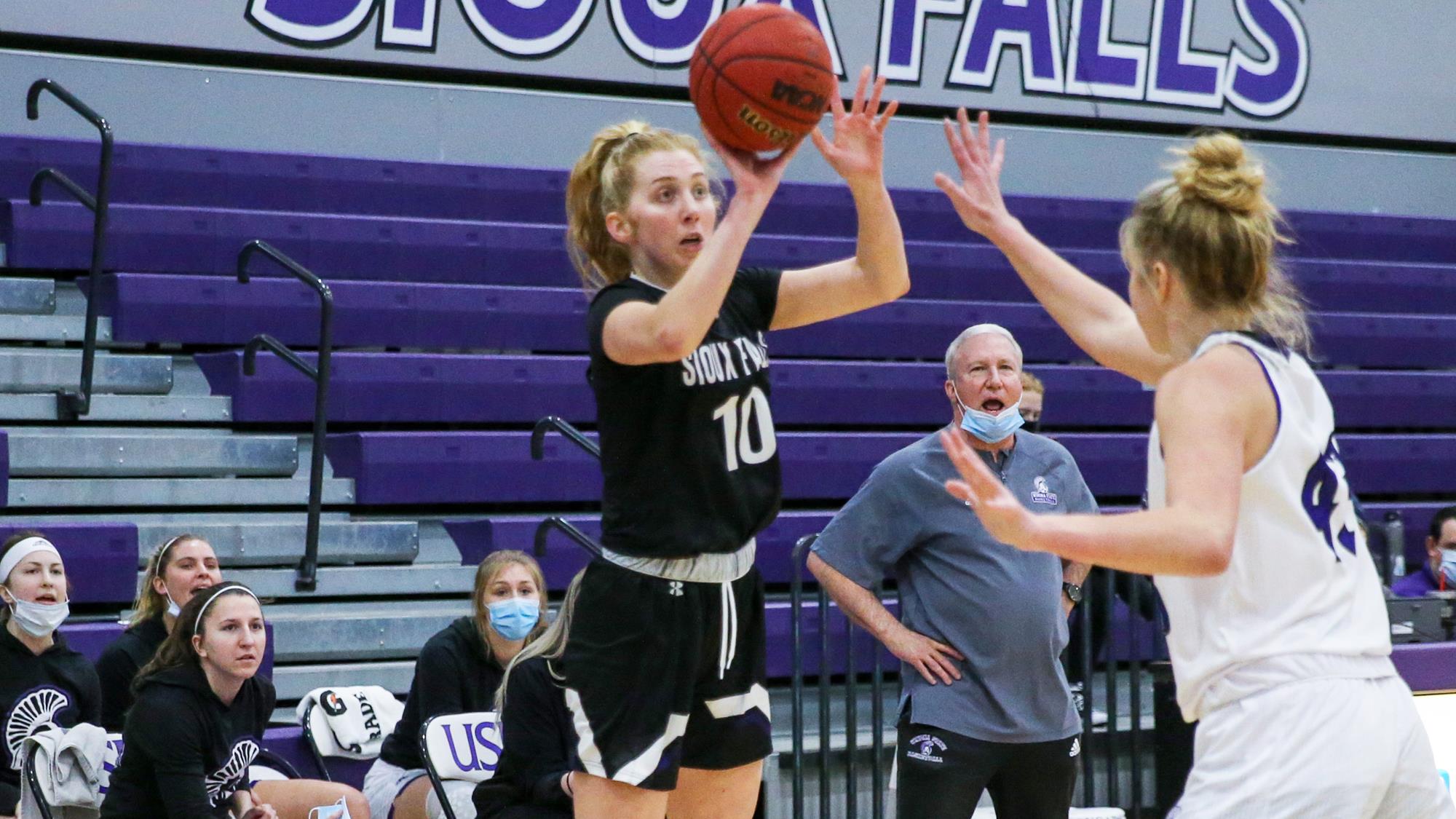 Anna Brecht - Women's Basketball - University of Sioux Falls Athletics