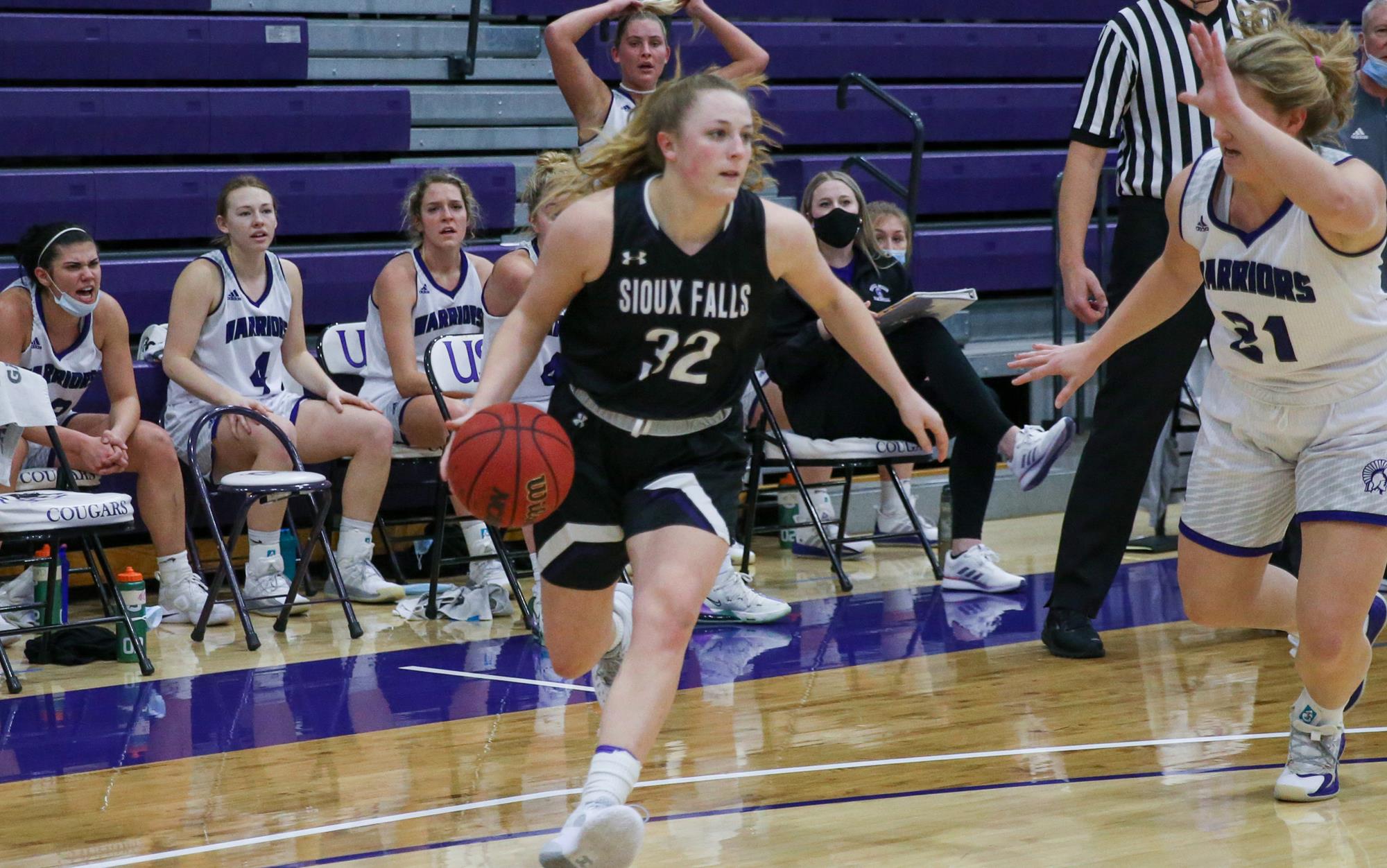Lauren Sanders - Women's Basketball - University of Sioux Falls Athletics