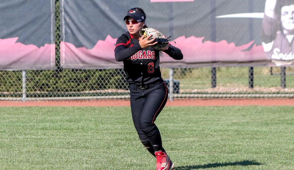 SIUE Softball Surges to 6-0 - SIUE
