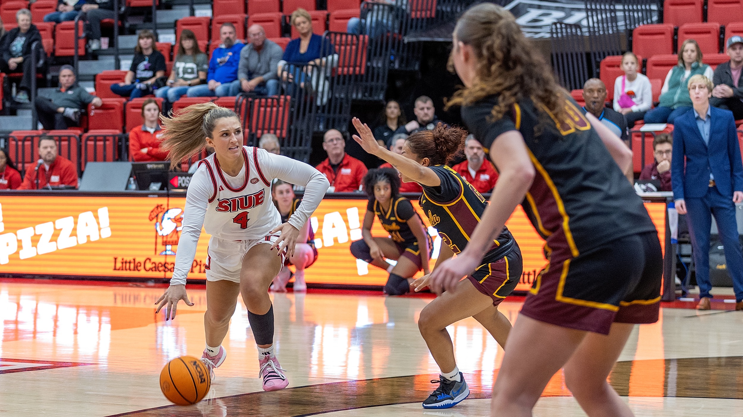 Women's Basketball Opens With Charity Exhibition Against SLU - SIUE