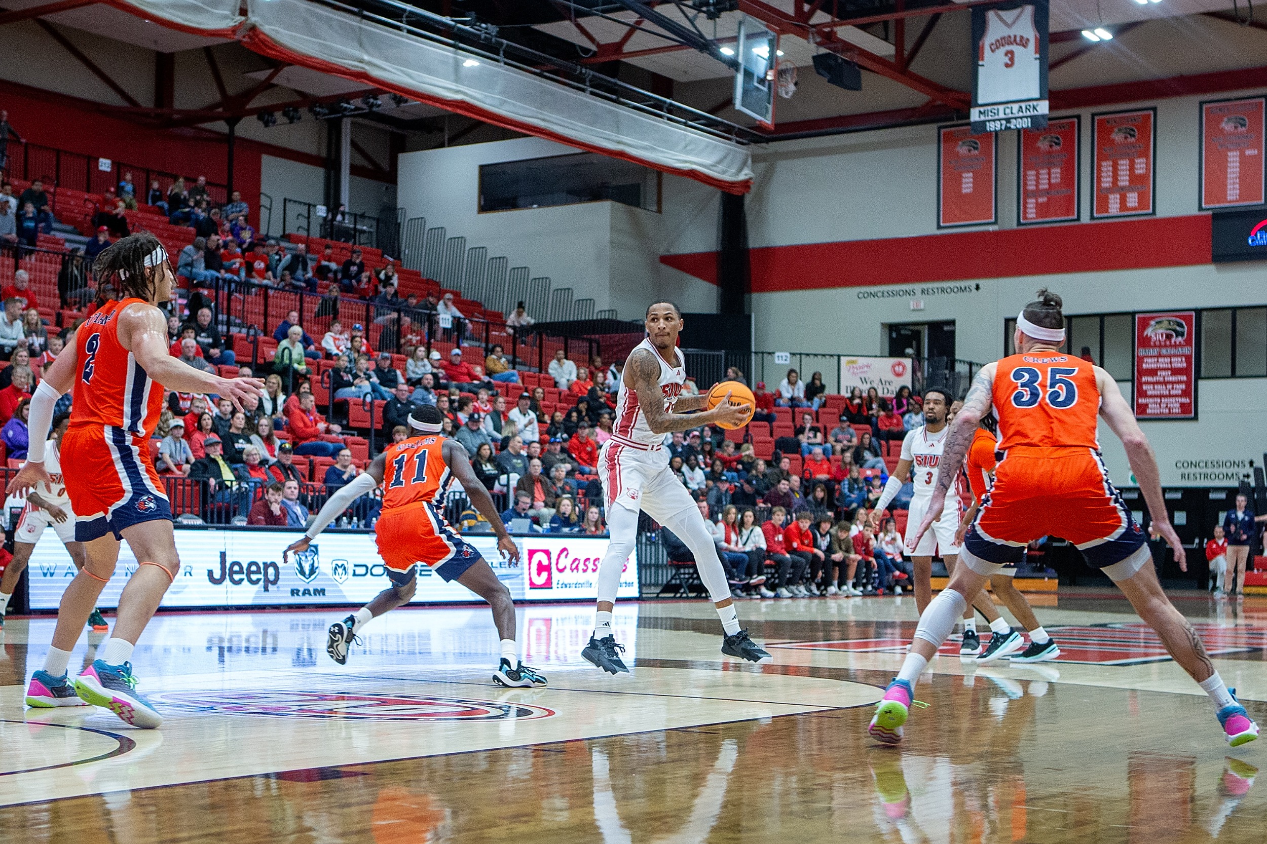 Men's Basketball's Strong Second Half Not Enough Against UT Martin - SIUE