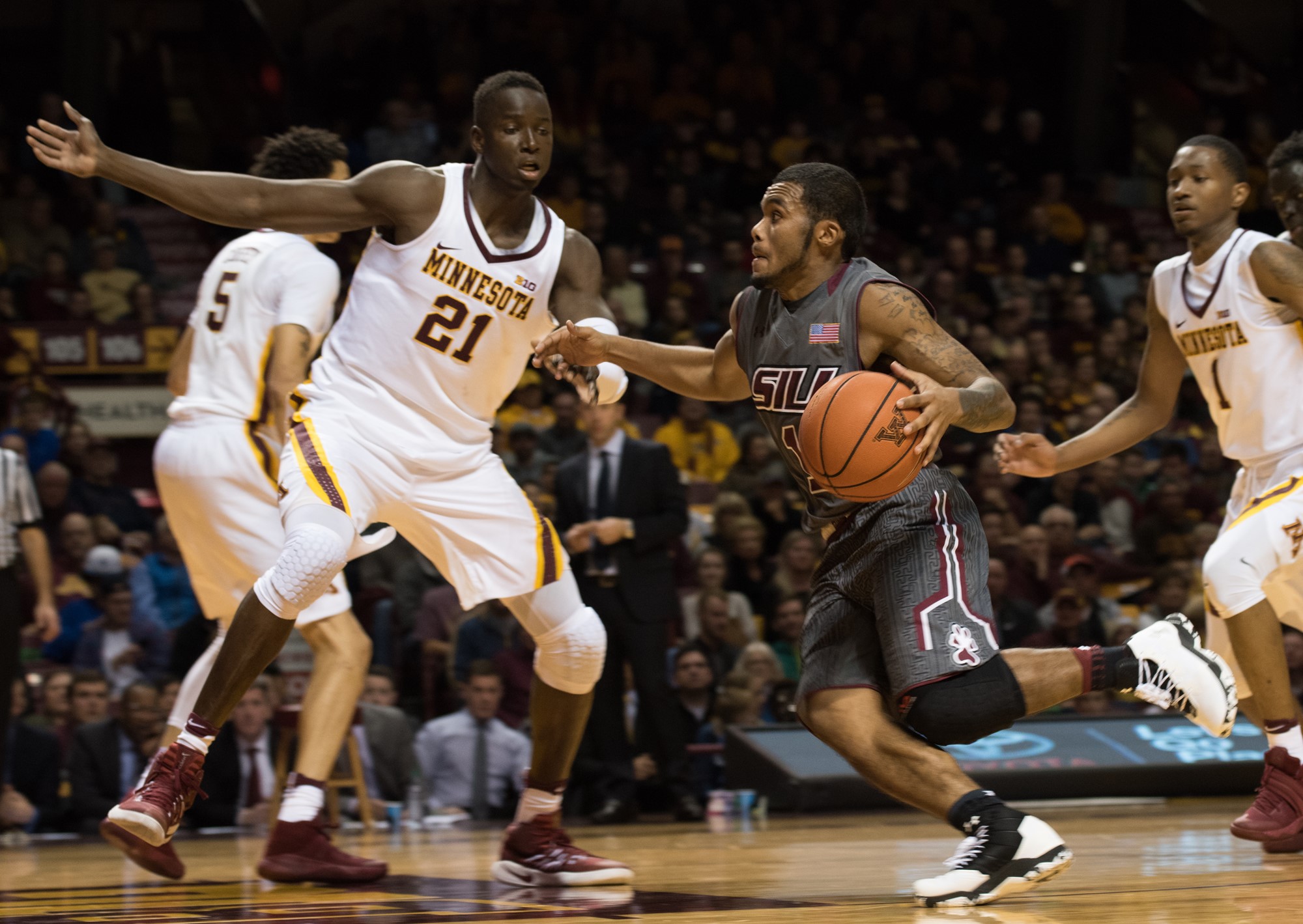 Mike Rodriguez - Men's Basketball - Southern Illinois University Athletics
