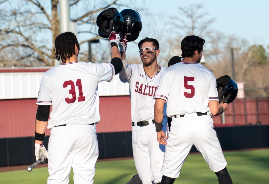SIU scores 14 more and wins its 7th in a row - Southern Illinois ...