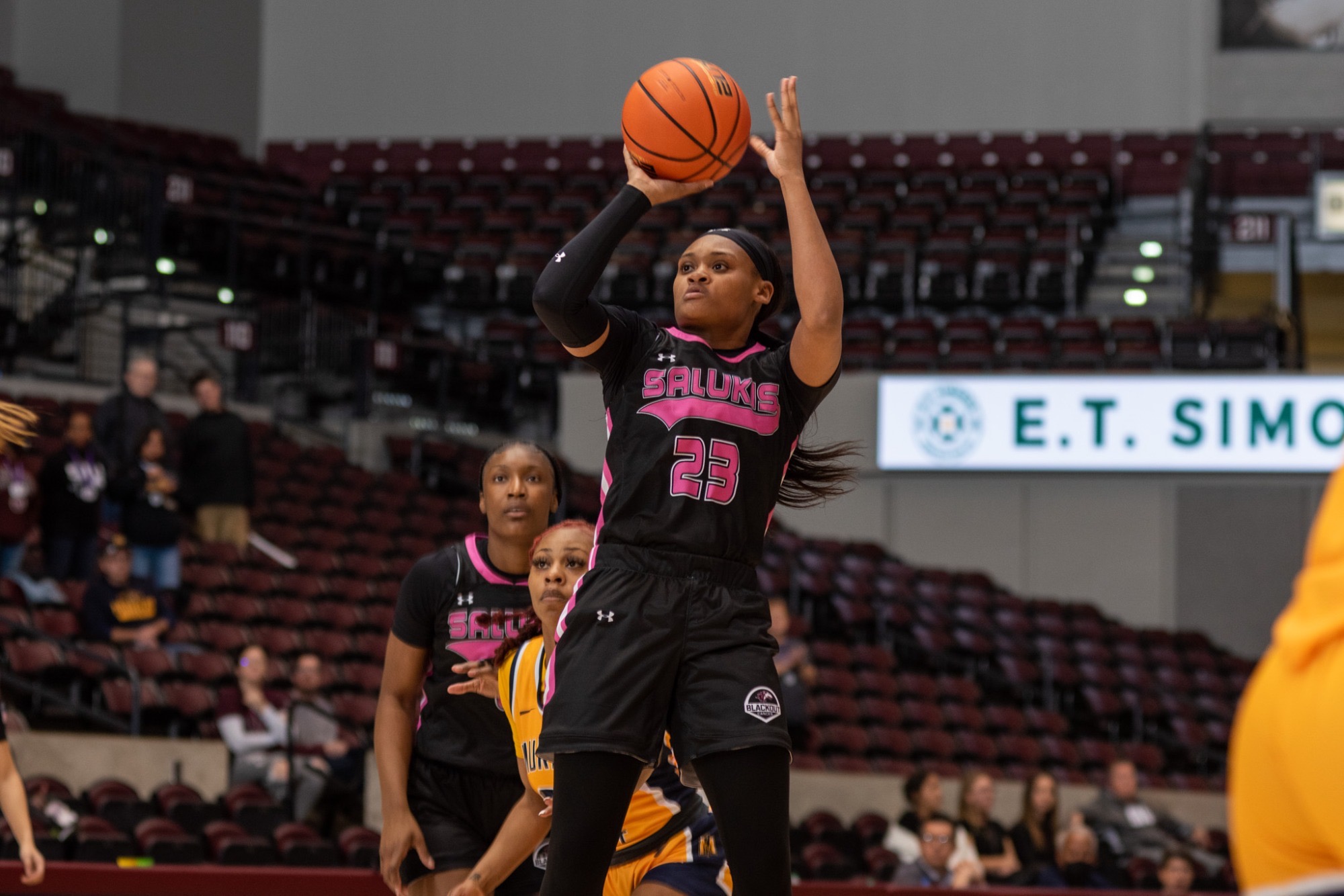 Ashley Jones - Women's Basketball - Southern Illinois University Athletics