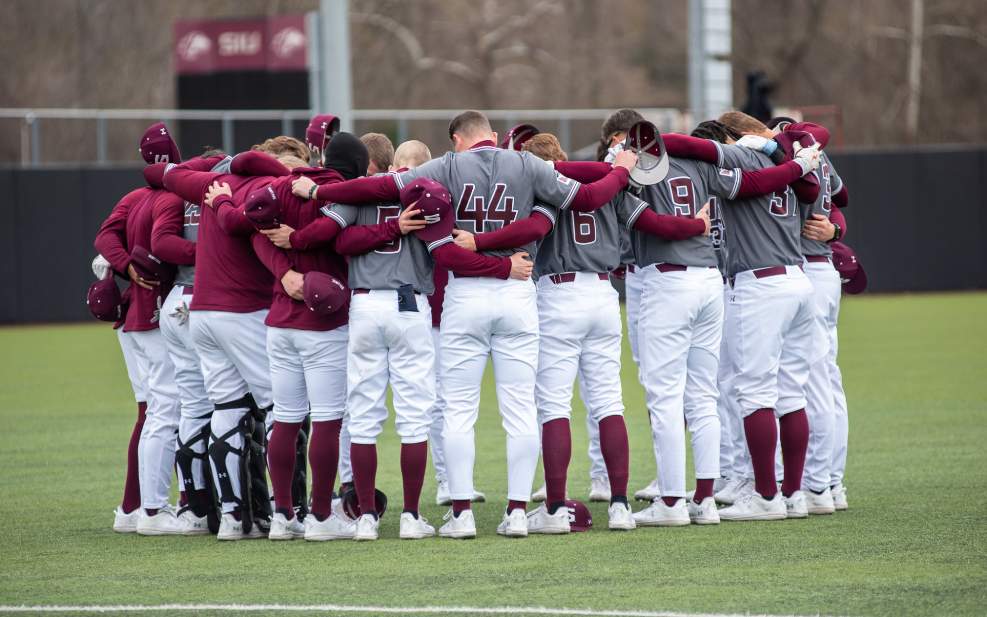 Salukis Split Saturday Games with Bradley - Southern Illinois ...