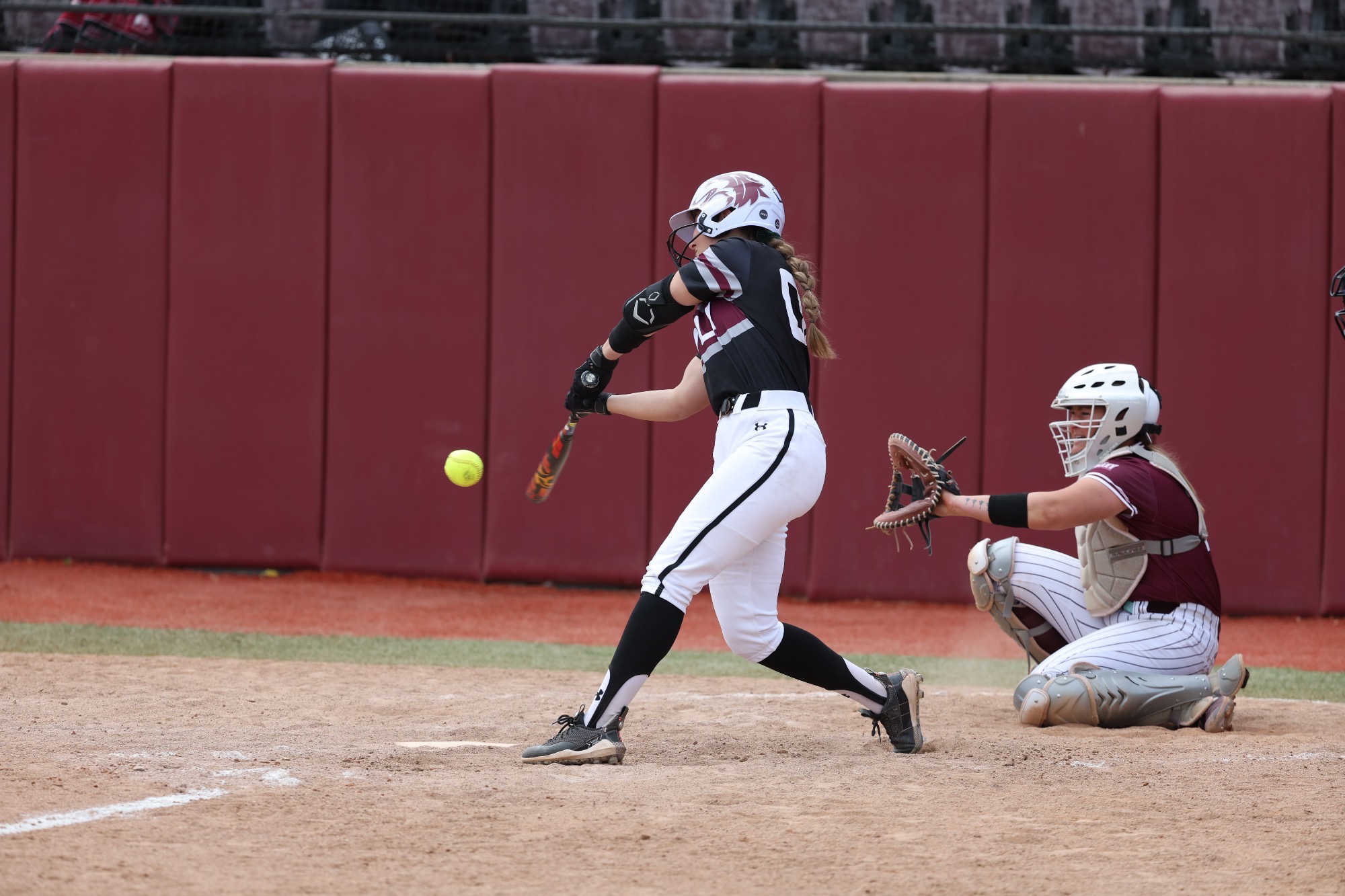 Salukis Fall 3-4 Despite Three Home Runs By Lis To Set Another Record ...