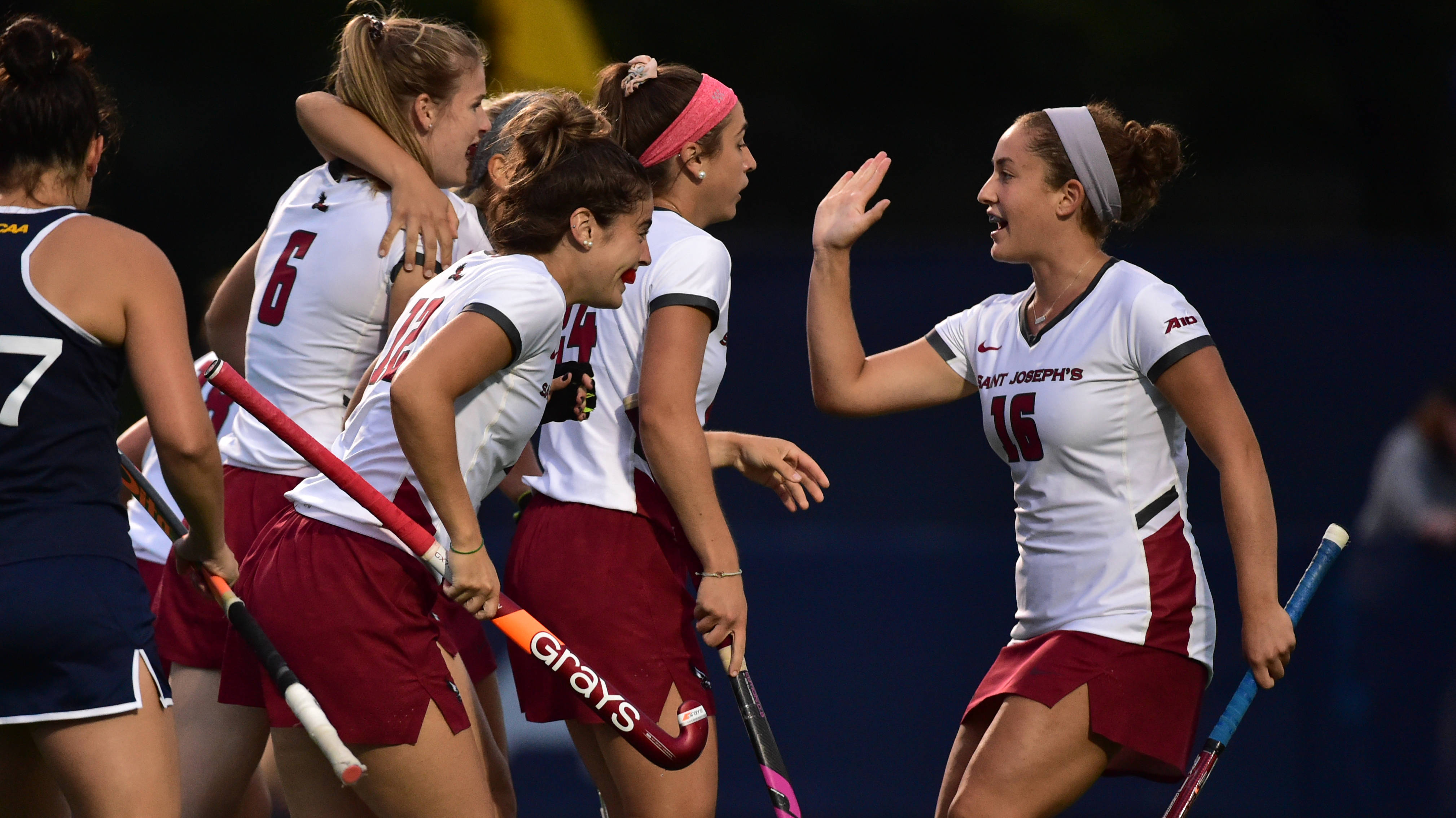 #13 Field Hockey Heads South to Meet Davidson - Saint Joseph's University