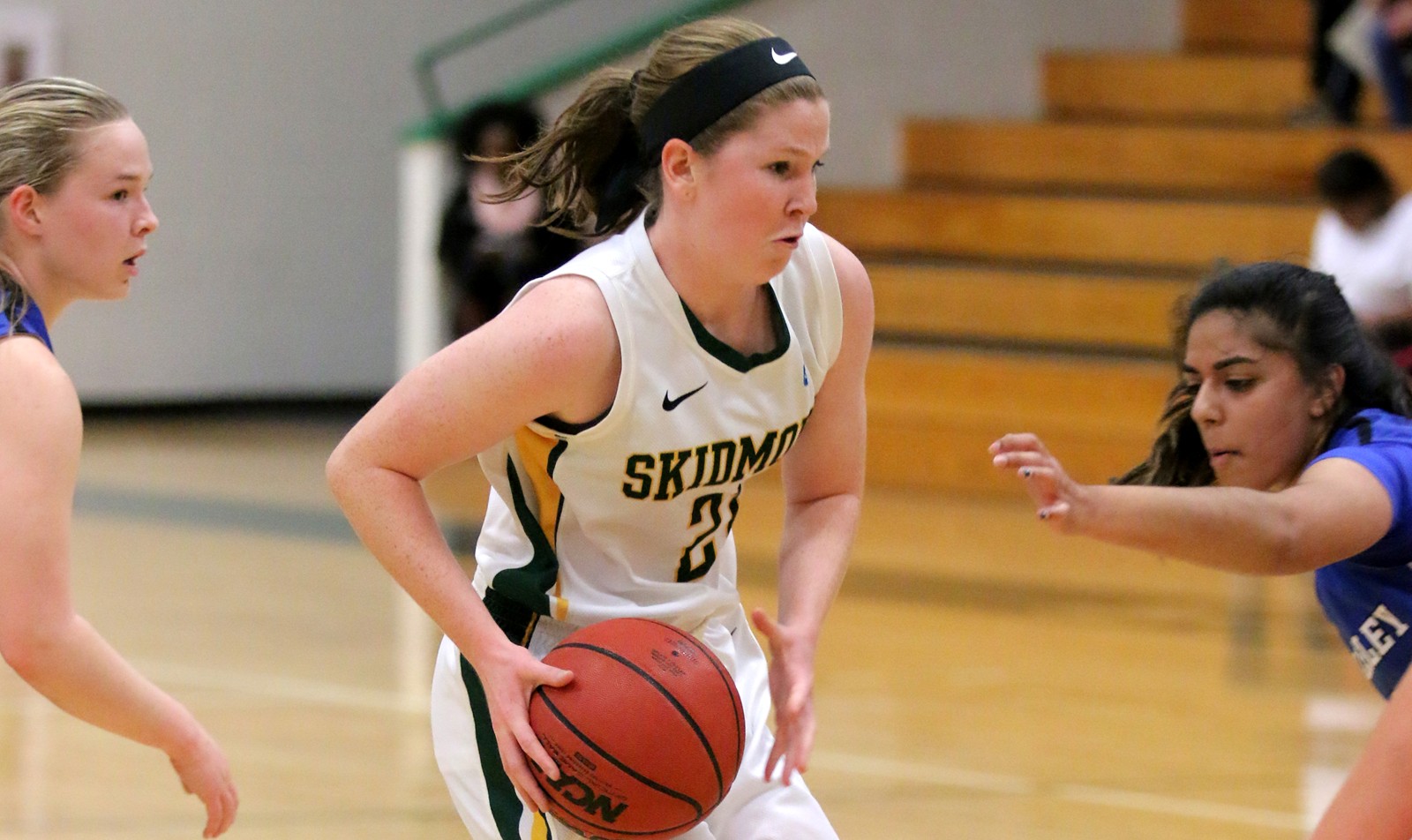 Caroline Niland - 2015-16 - Women's Basketball - Skidmore College Athletics