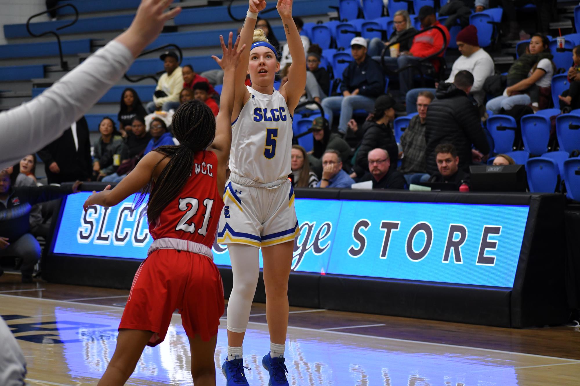 Ashley Scoggin - Women's Basketball - Salt Lake Community College Athletics