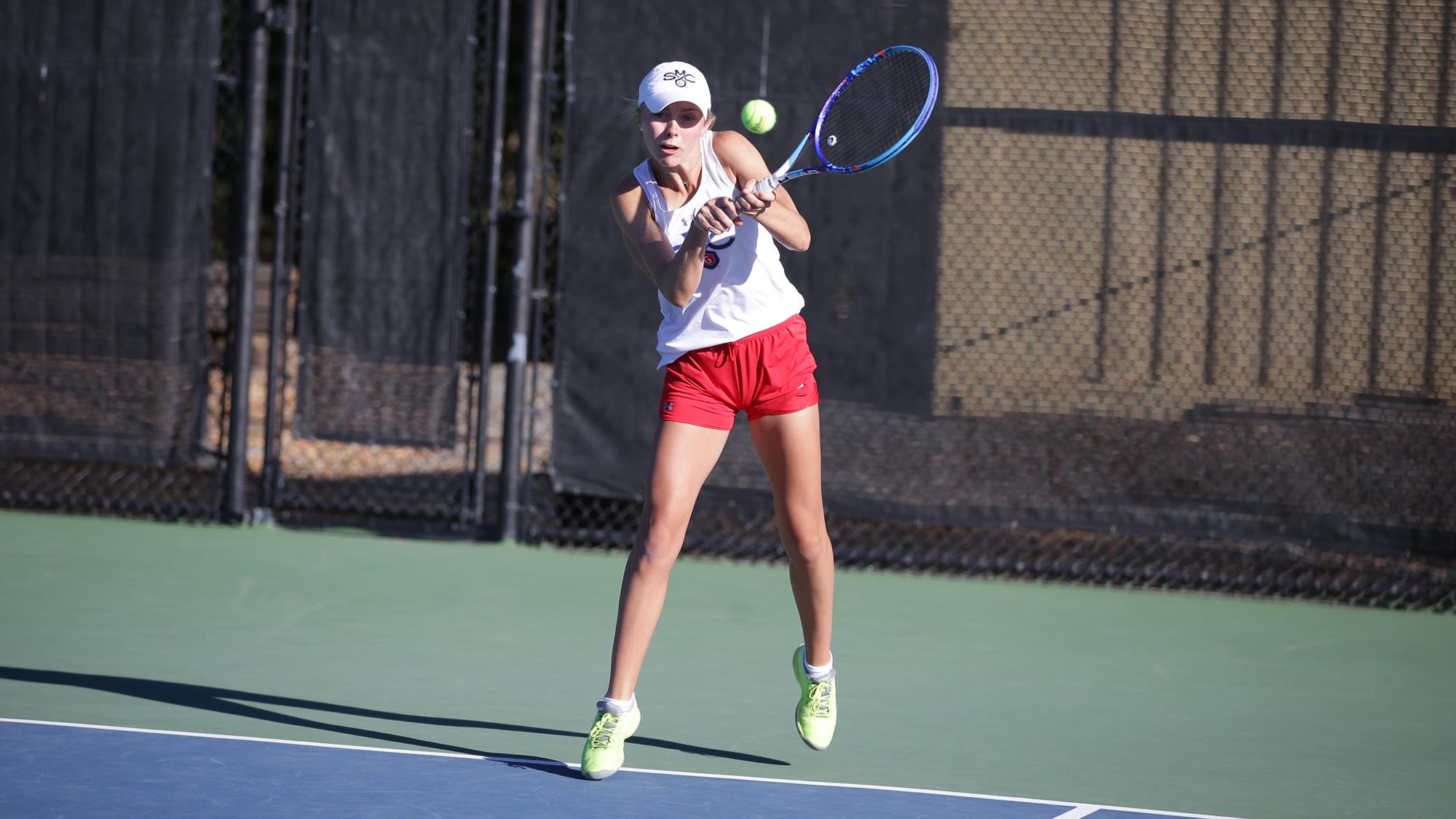 Danielle McIntyre - Women's Tennis - SMC California Athletics