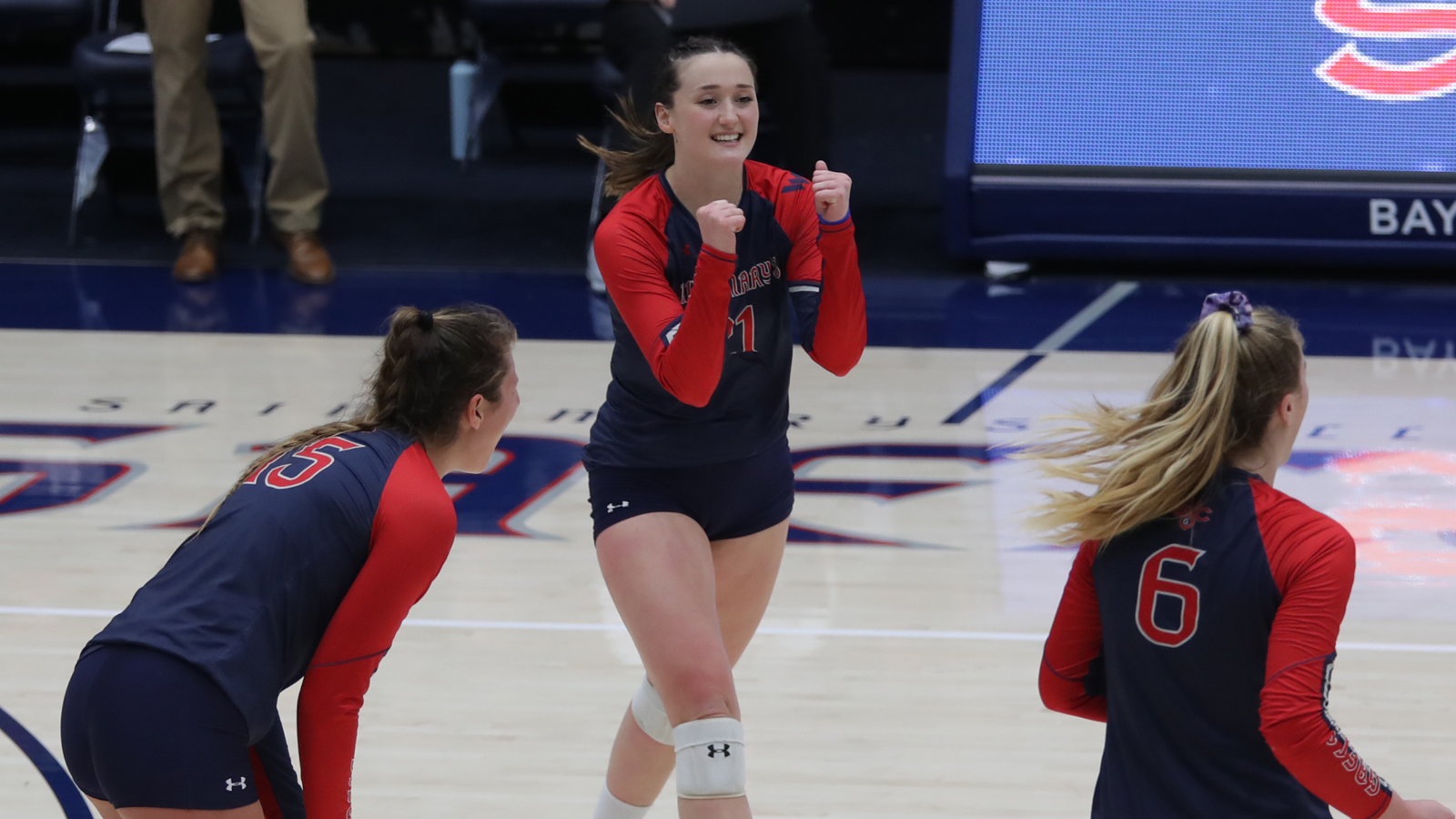 Jennifer "Boo" Laird - Women's Volleyball - SMC California Athletics