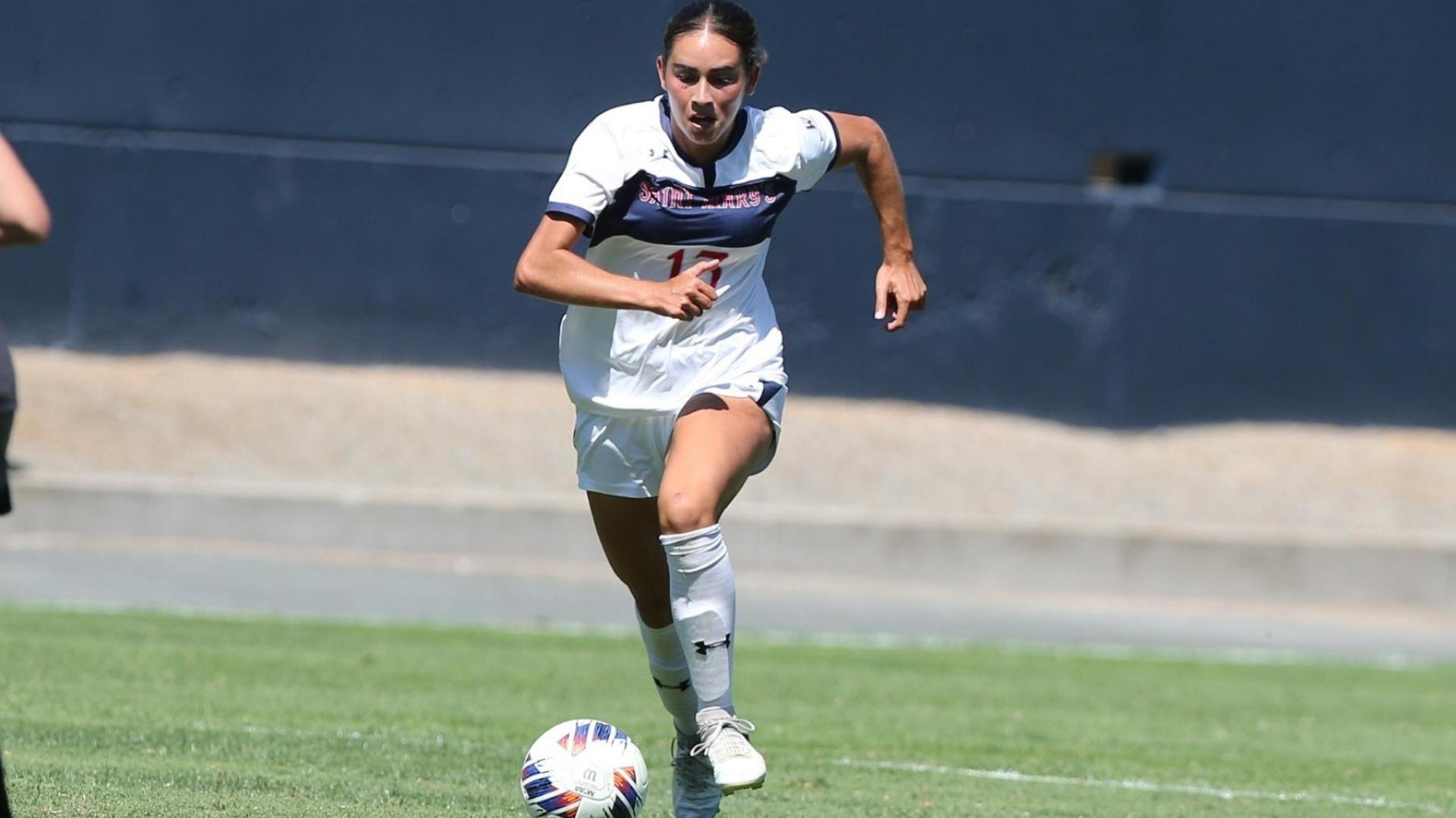 Nayeli Diaz - Women's Soccer - SMC California Athletics