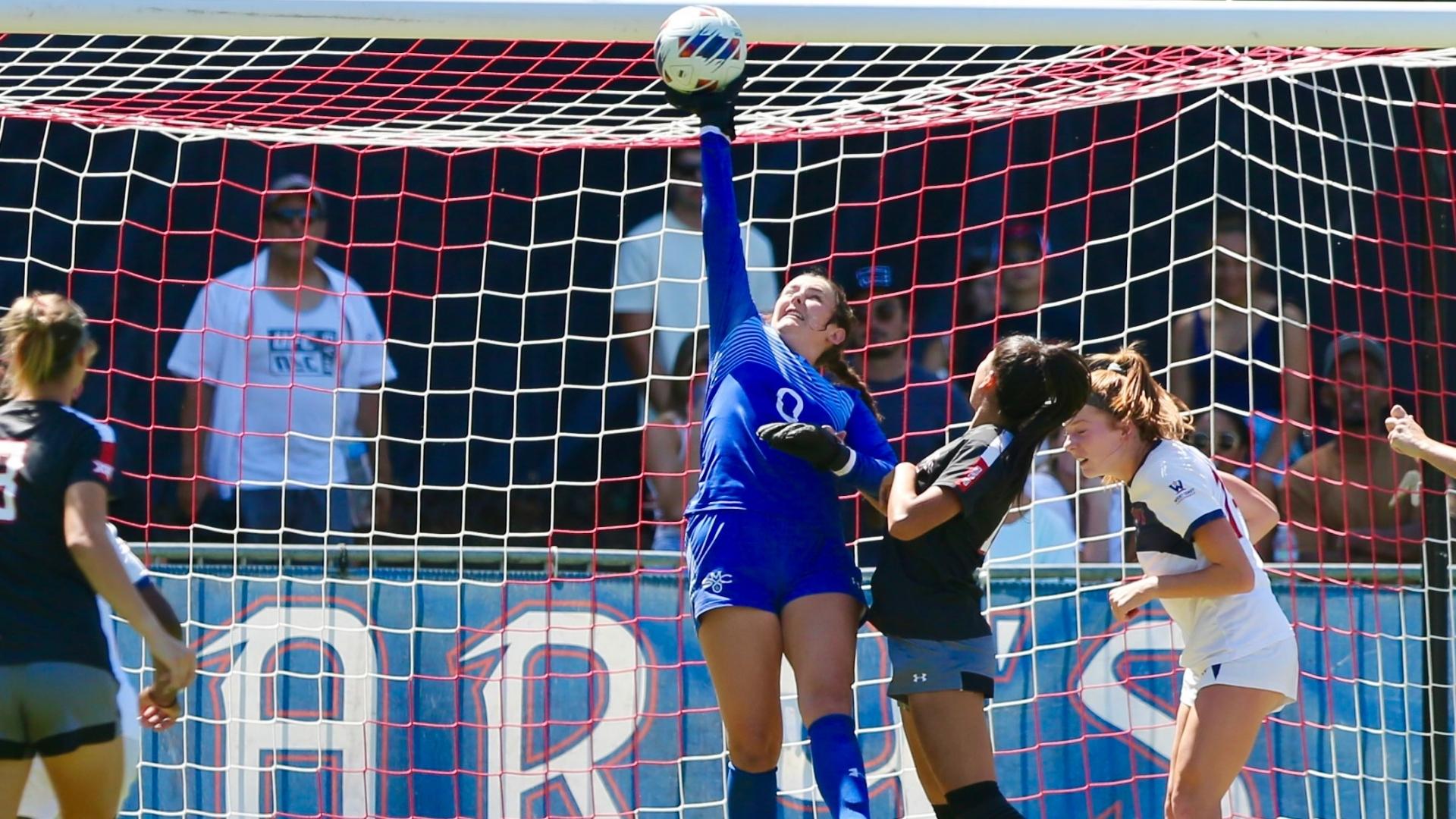 Taylor Poland - Women's Soccer - SMC California Athletics