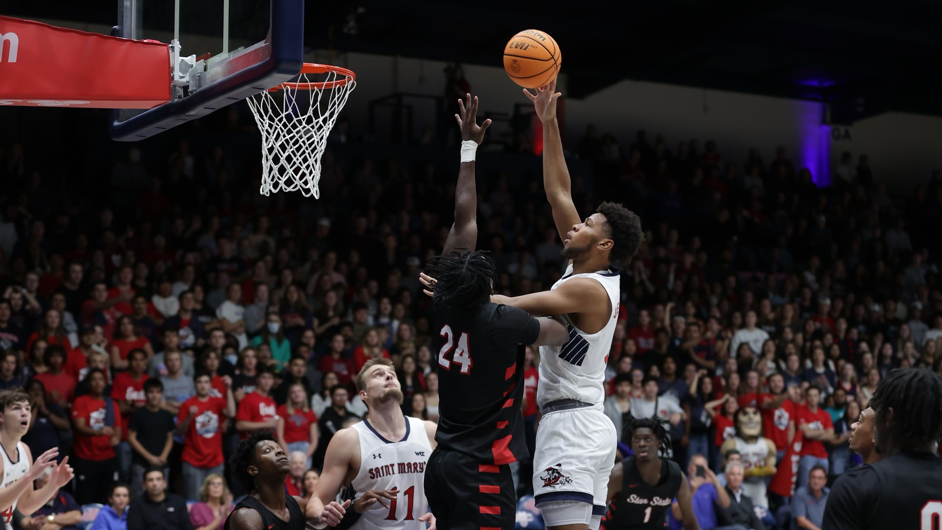 Joshua Jefferson - Men's Basketball - SMC California Athletics