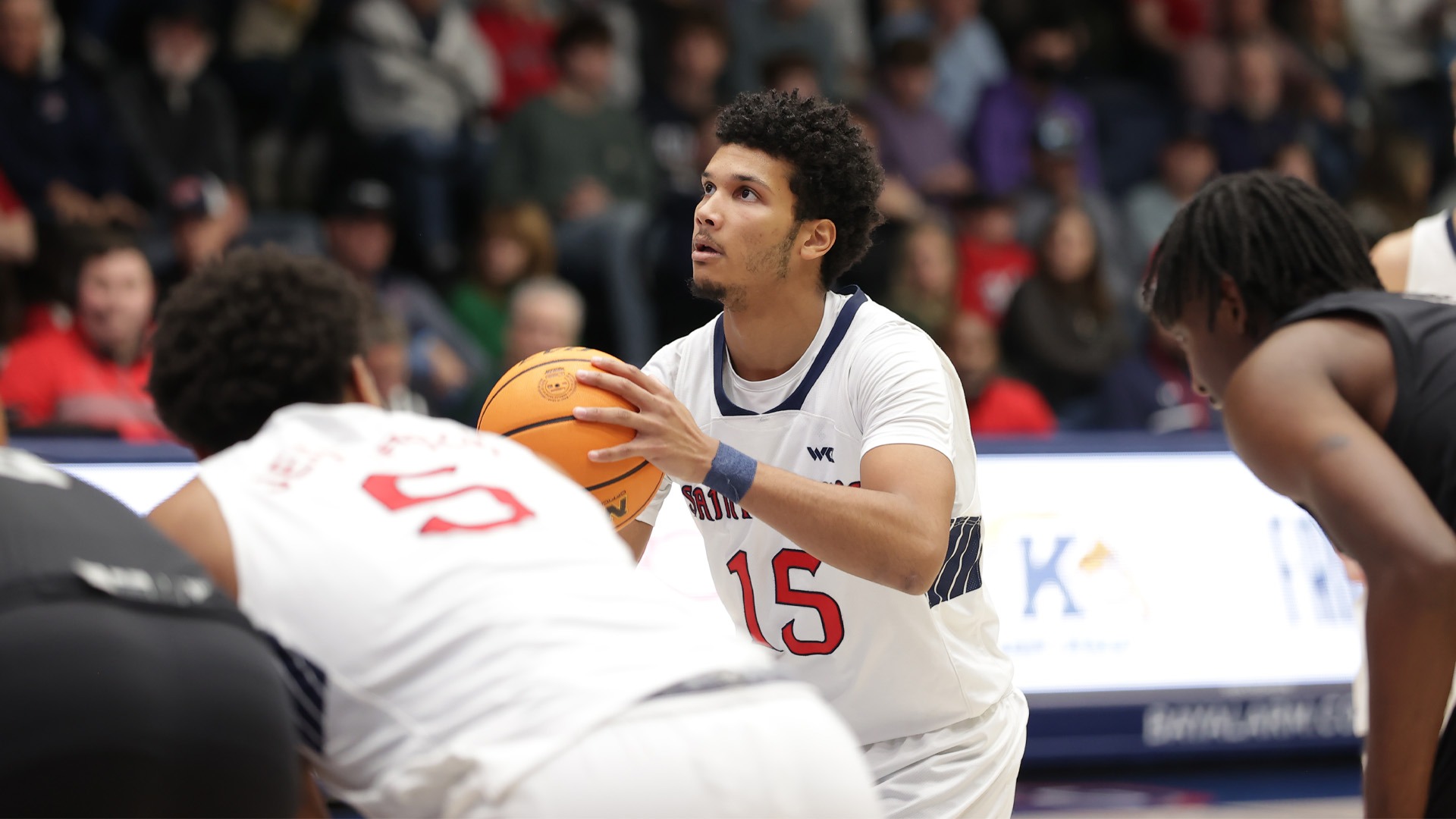 Chris Howell - Men's Basketball - SMC California Athletics