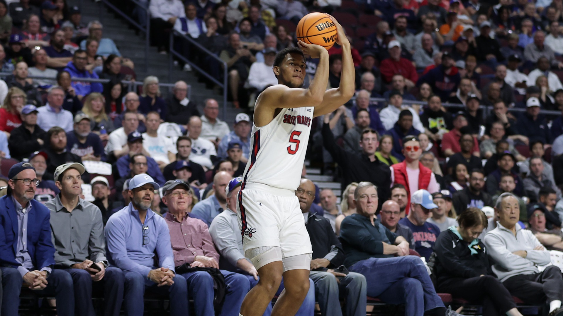 Joshua Jefferson - Men's Basketball - SMC California Athletics