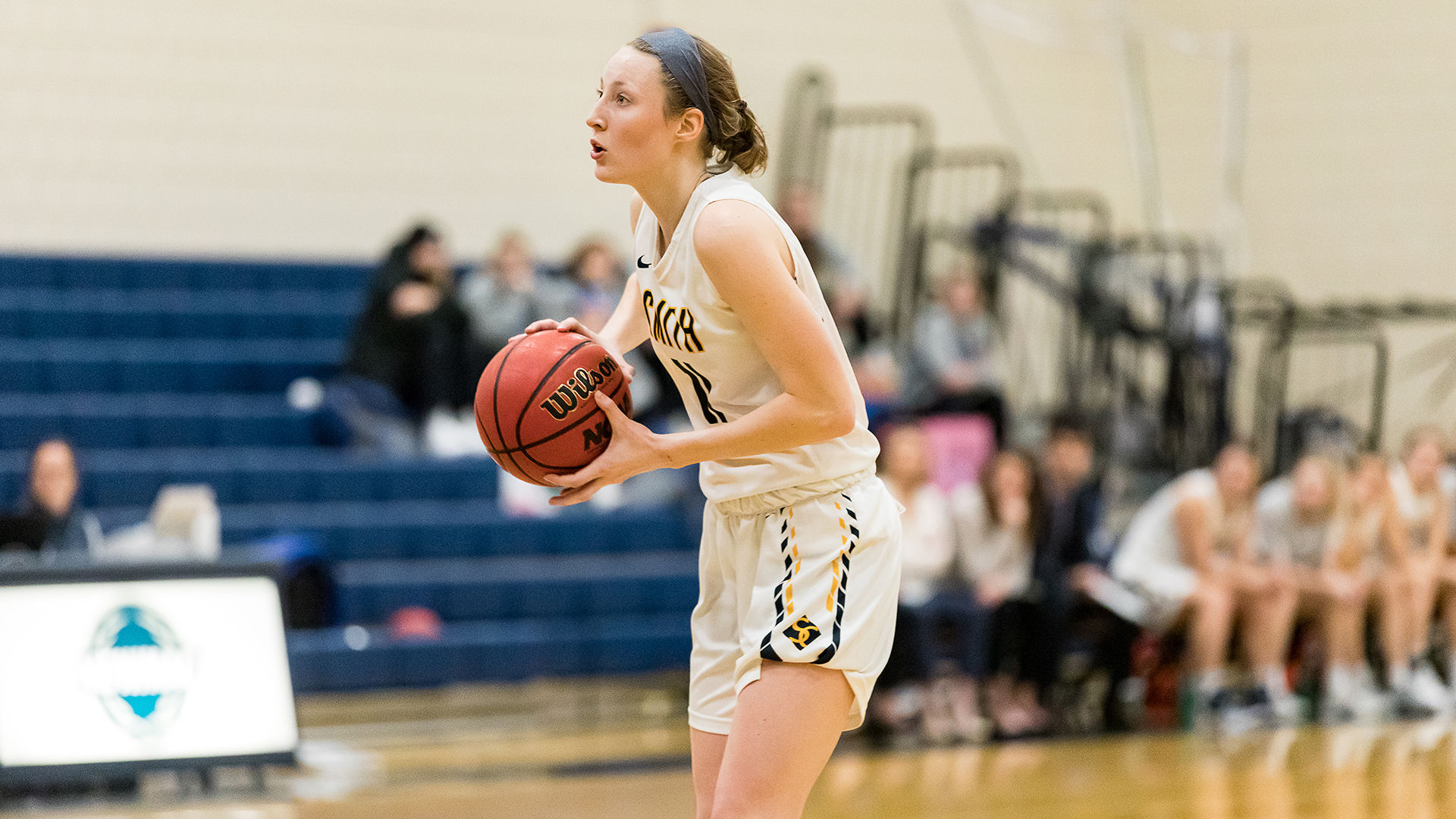 Basketball Tops Williams, 71-64 - Smith College Athletics