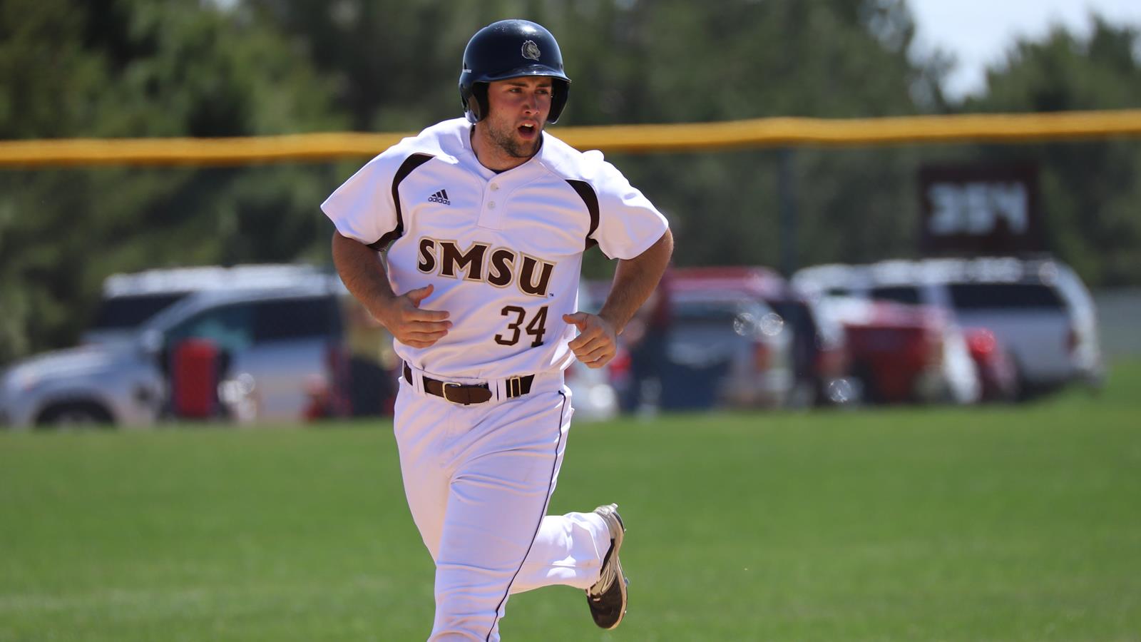 Mustangs blast four home runs to take series from Peacocks - SMSU Athletics