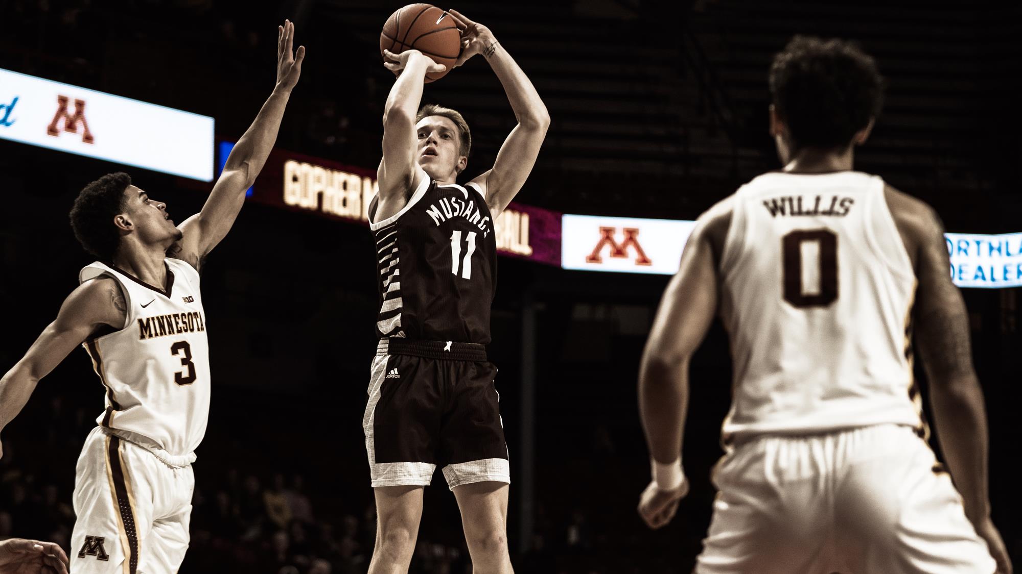Sam Schwartz - Men's Basketball - SMSU Athletics