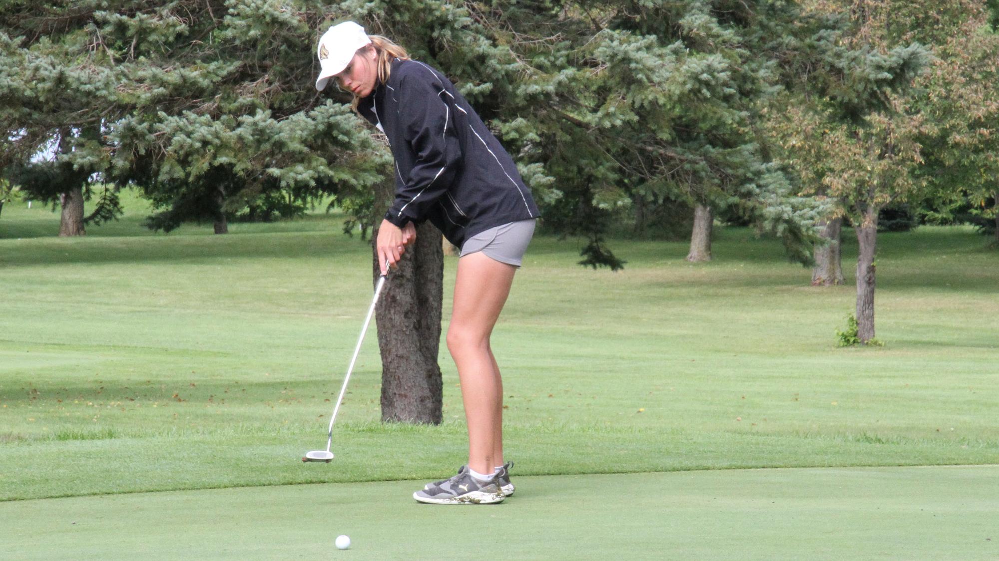 Anna Davison - Women's Golf - SMSU Athletics
