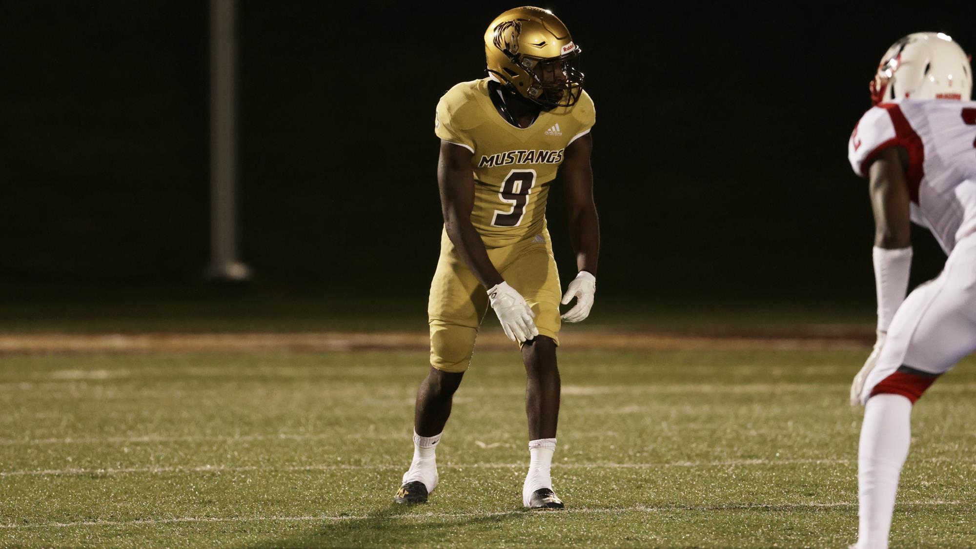 Zeke Robinson - Football - SMSU Athletics