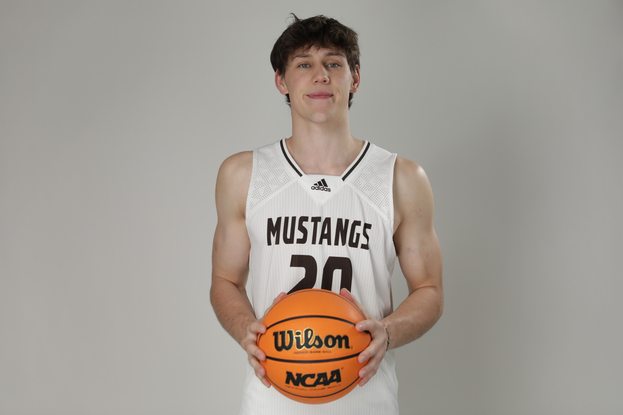 Mustangs fly past the Jets - SMSU Athletics