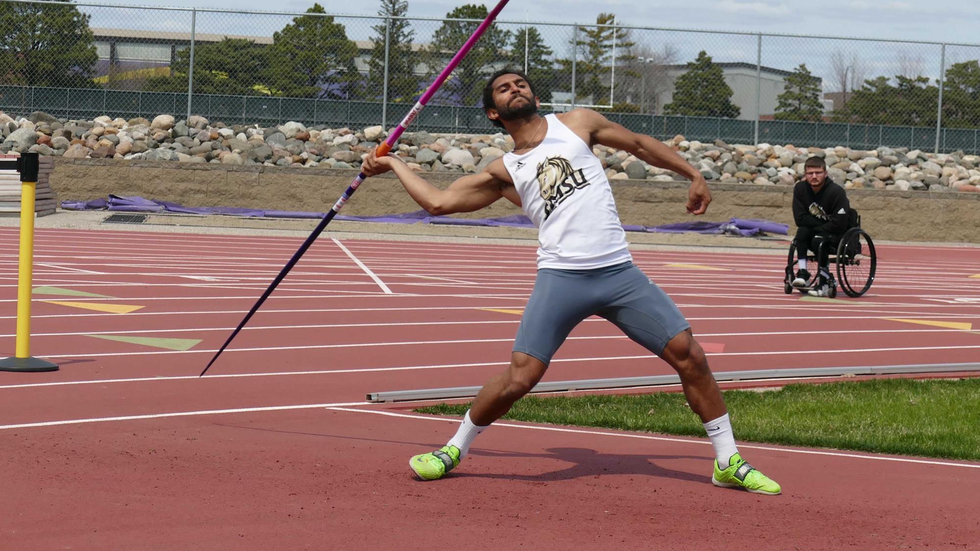 Isaiah Nelson - Men's Track & Field - SMSU Athletics