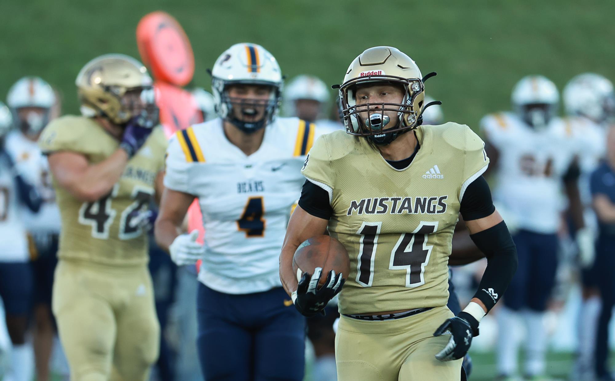 Eric Lira - Football - SMSU Athletics