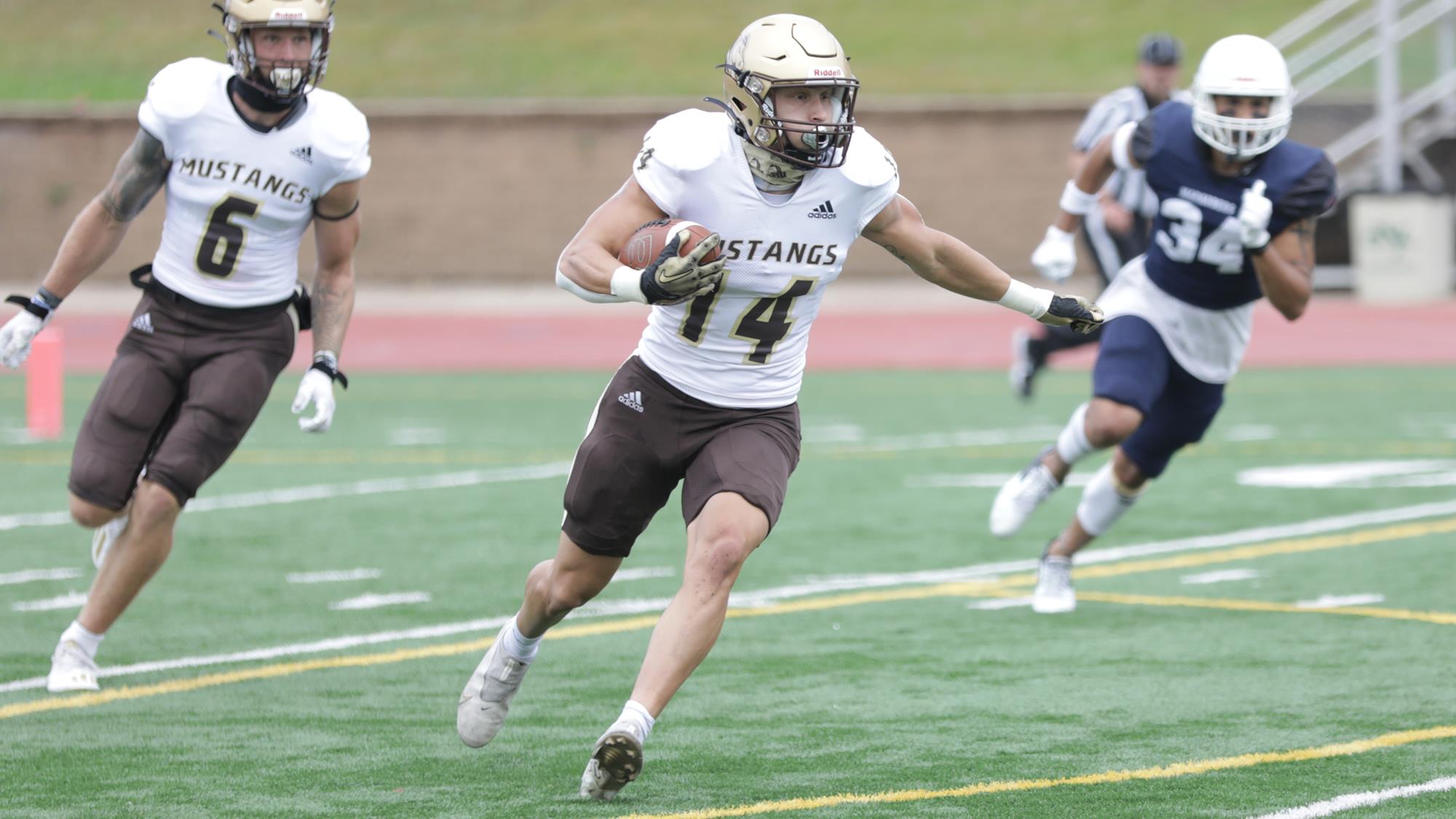 Eric Lira - Football - SMSU Athletics