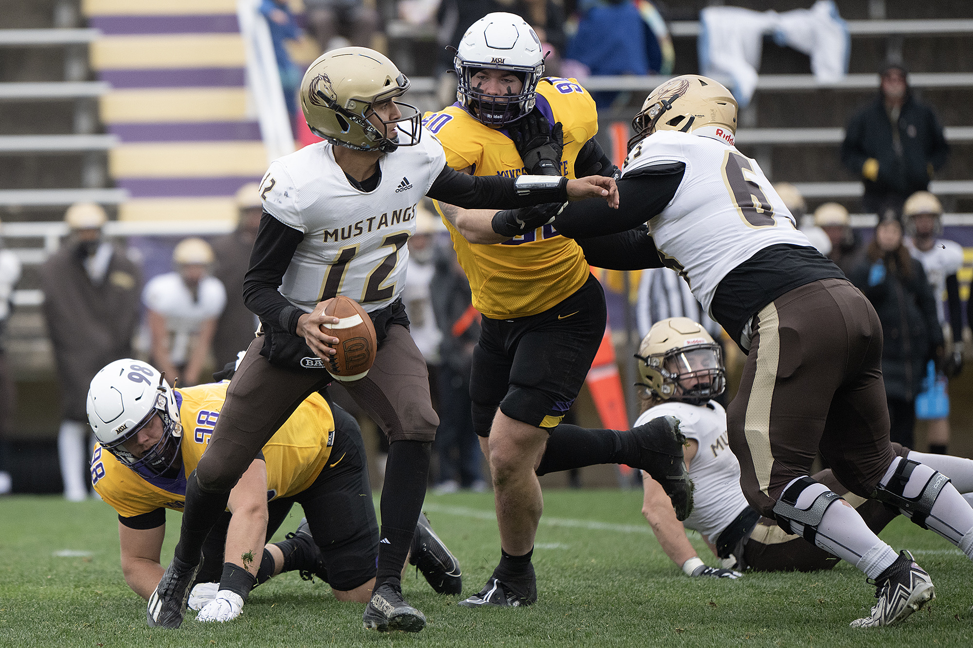 Mustangs battle but fall short to No. 13 Mavericks - SMSU Athletics